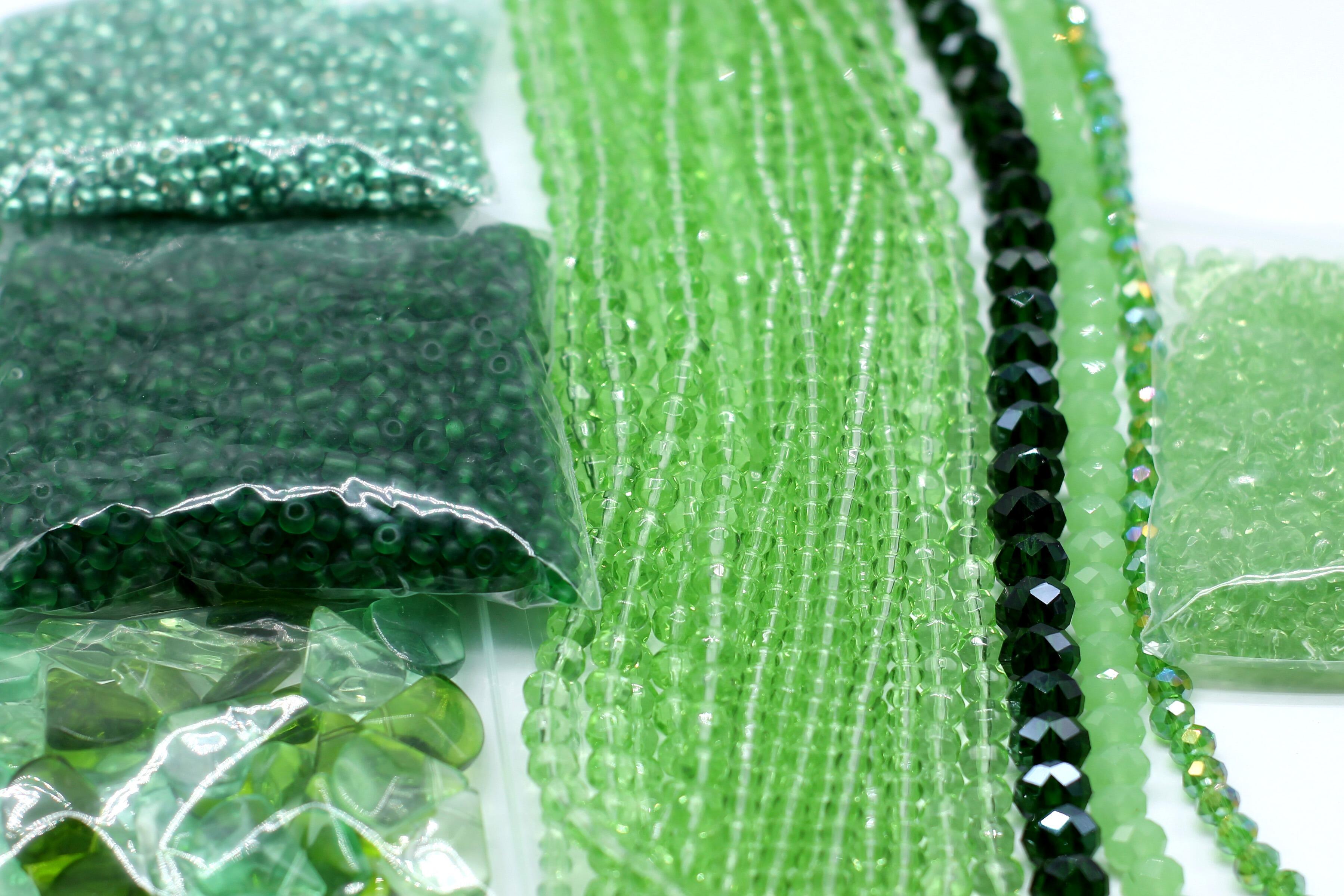 Beaded Plants Bead Pack - Green + 2 Pots