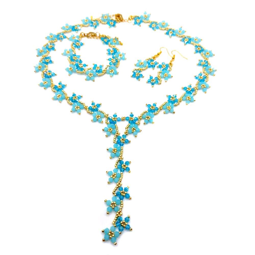BC 2023 WK 22: Bicone Flower Necklace Kit - Aqua Topaz