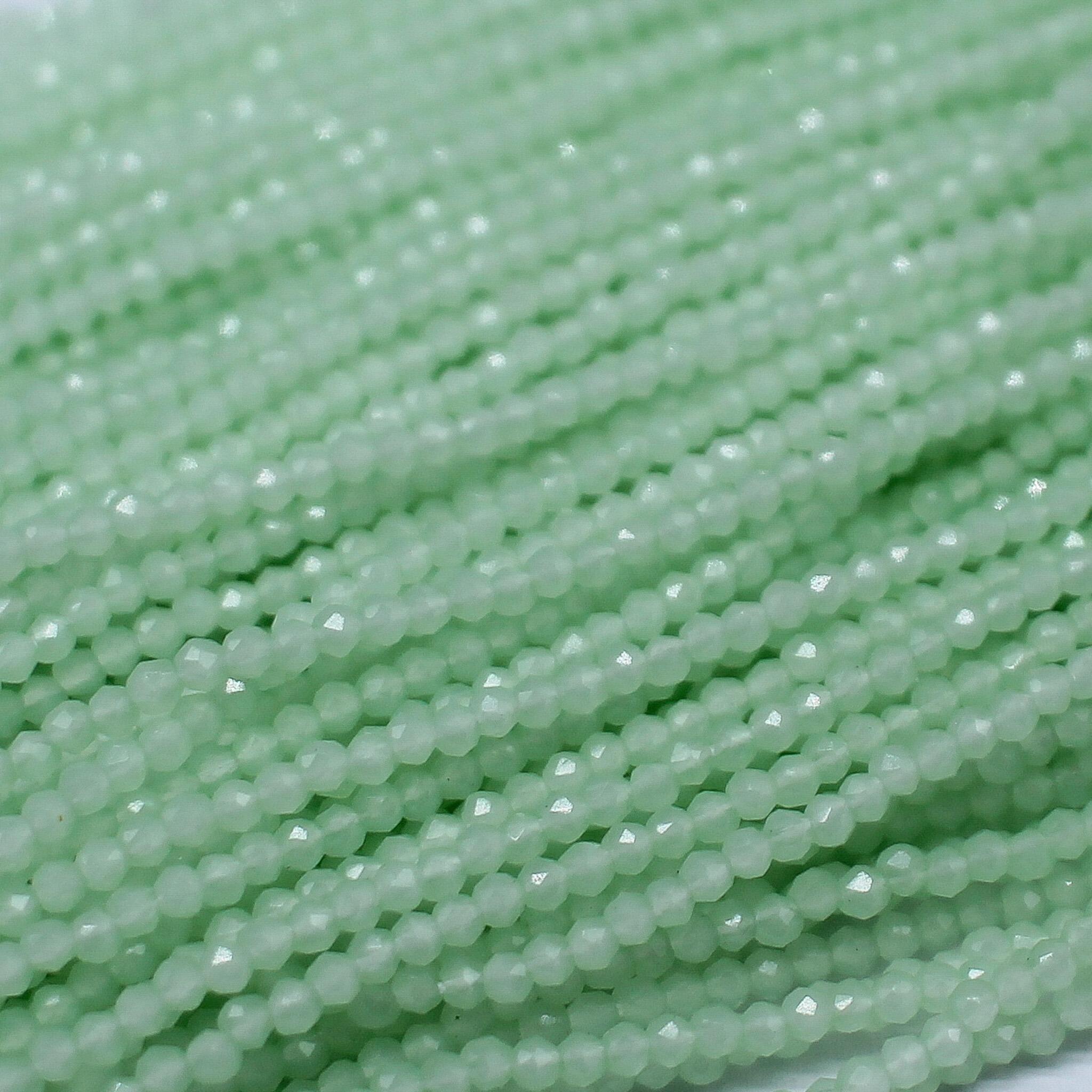 Micro Crystal Round Beads 1.5mm - Pastel Lime