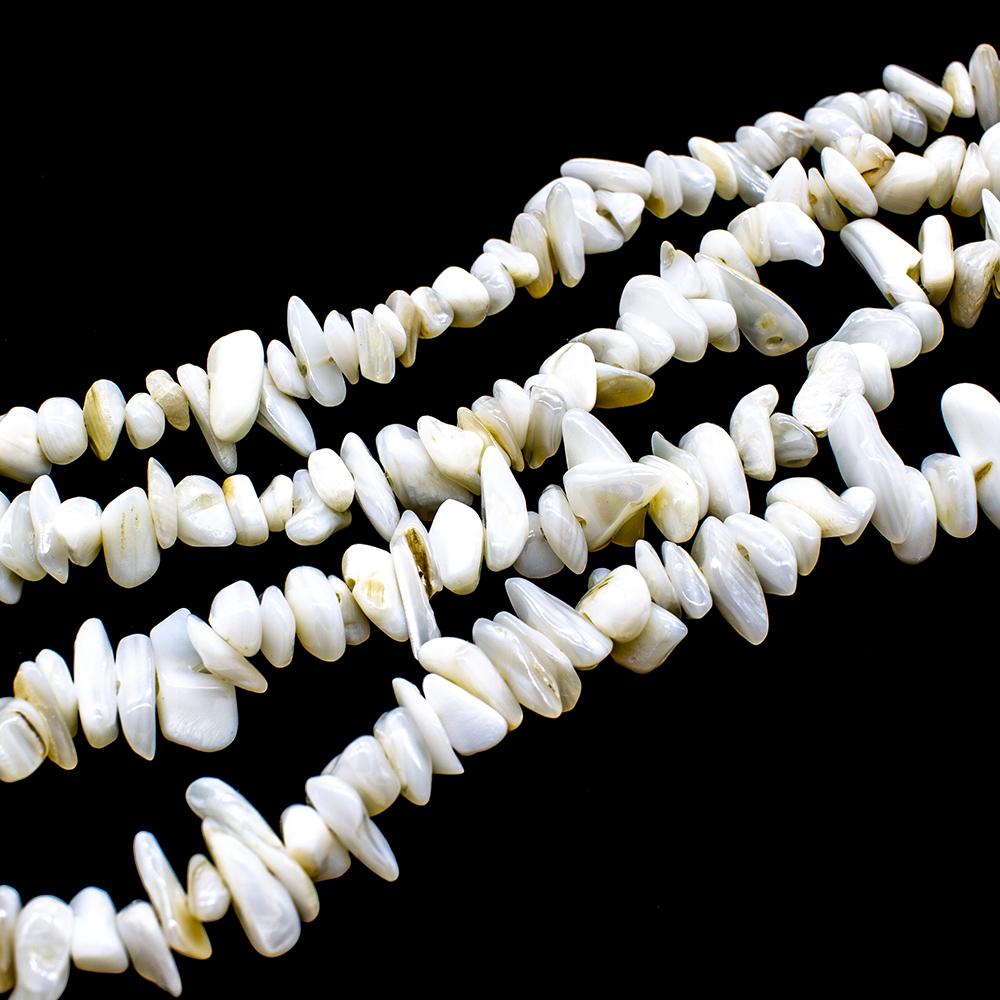 Gemstone Chips - White Shell - 32" String | Craft, hobby & jewellery ...