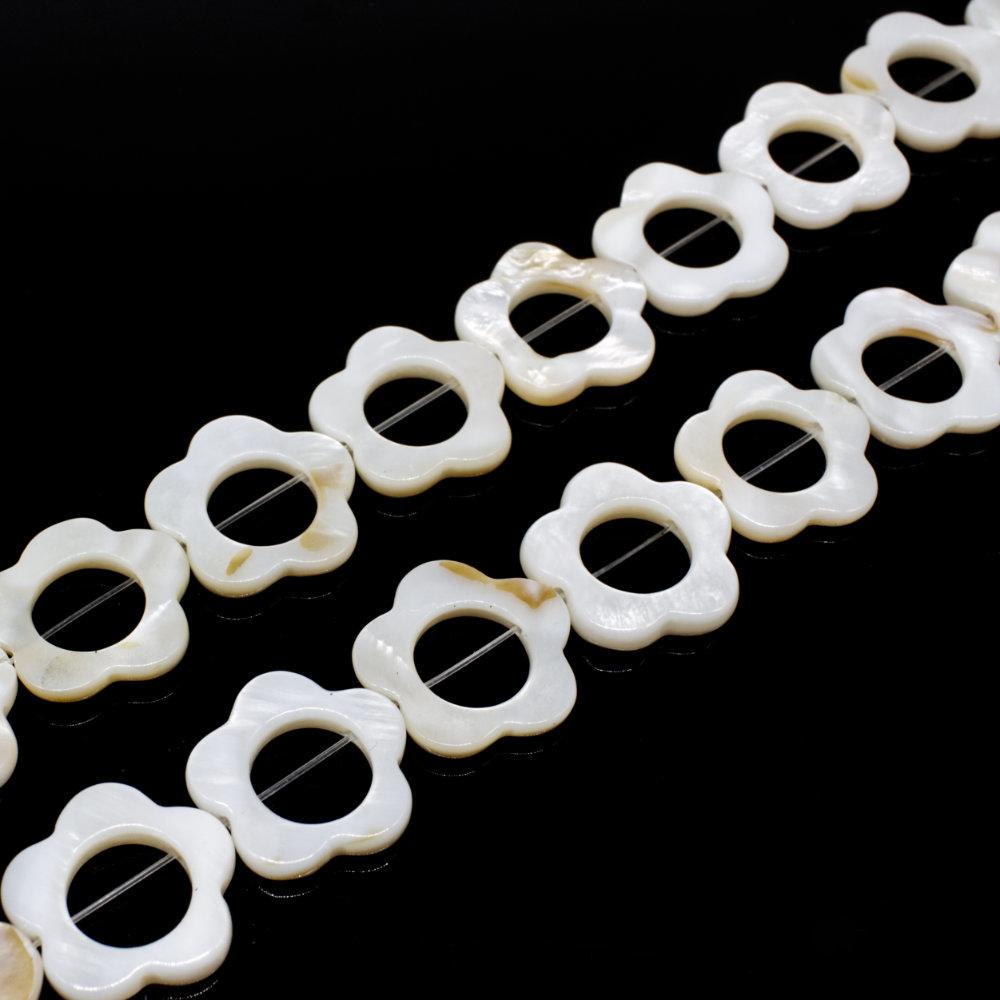 Shell Disc Flower Beads 18mm - White | Craft, hobby & jewellery ...