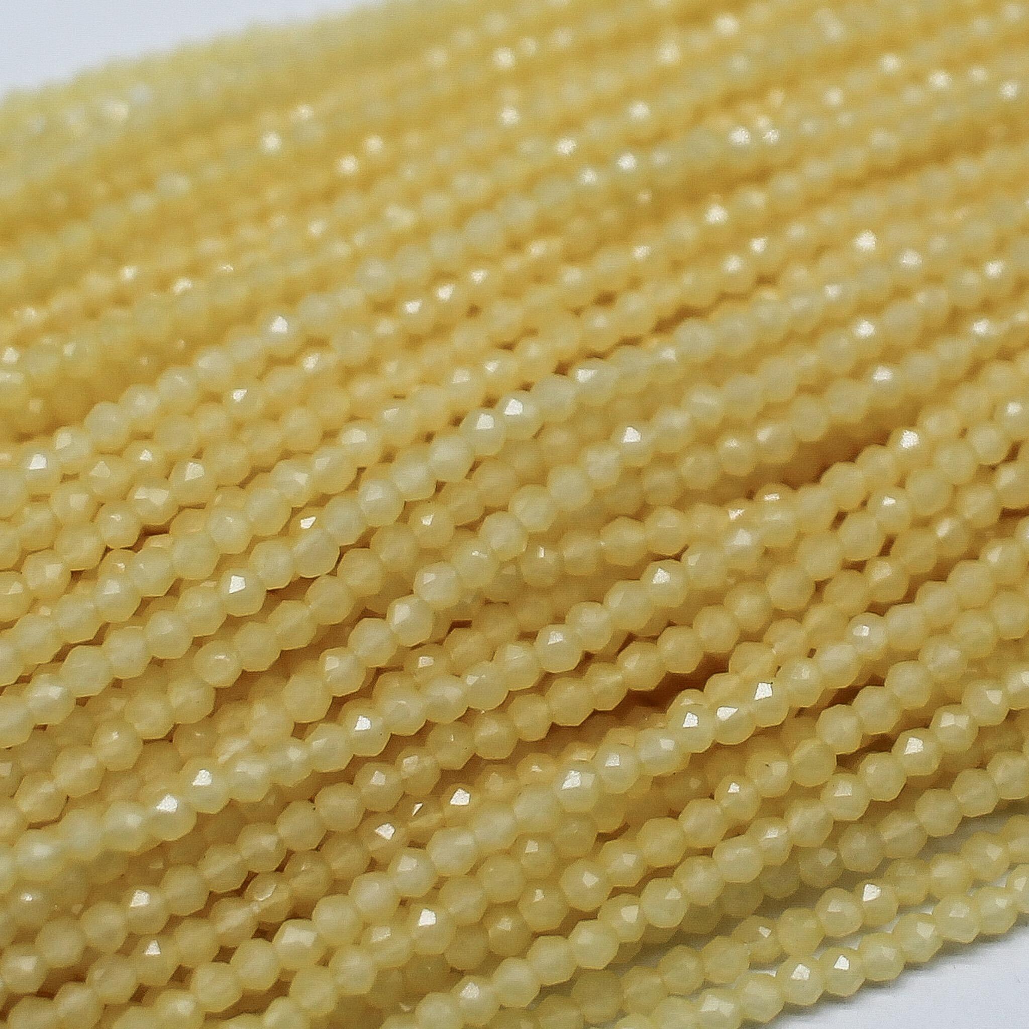 Micro Crystal Round Beads 1.5mm - Pastel Yellow
