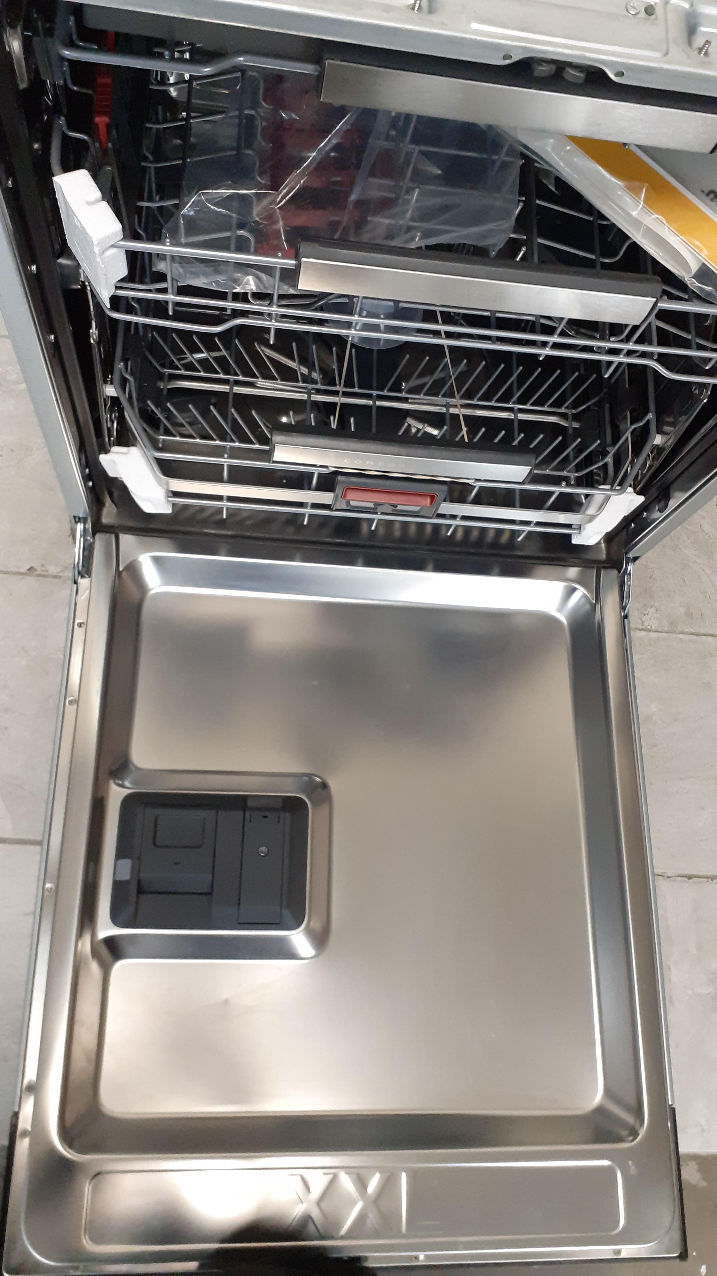 AEG FSK63807P Integrated Full Size Black Control Panel Dishwasher U49511