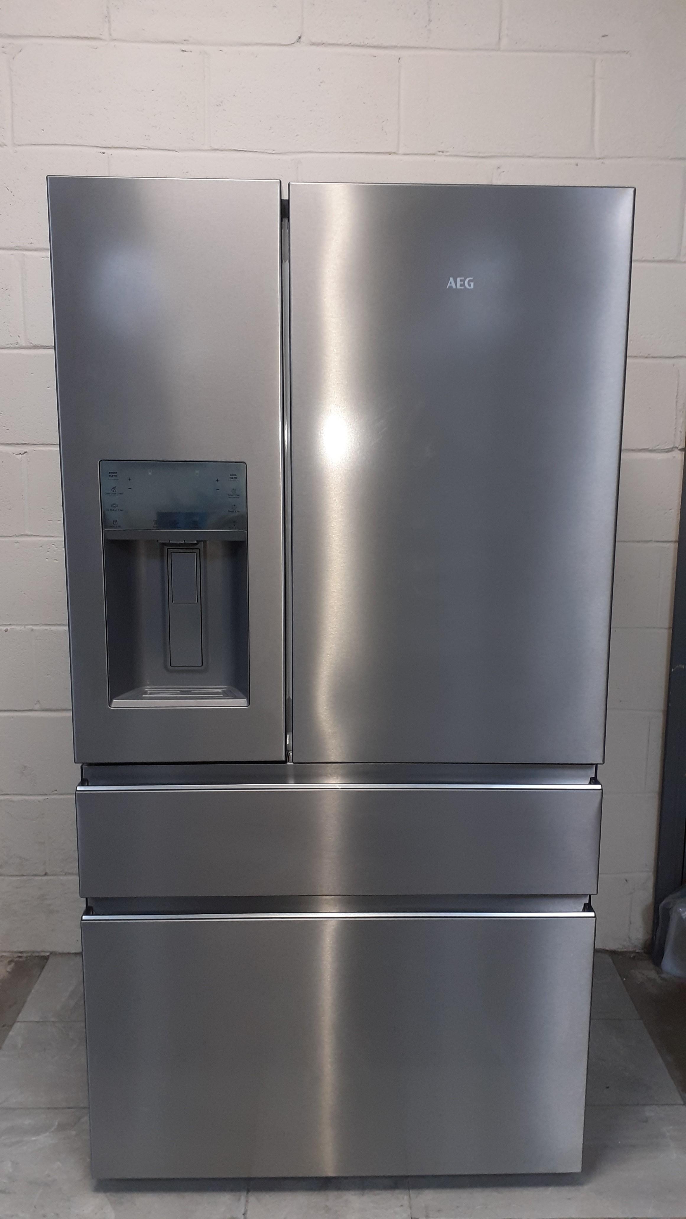 AEG RMB954F9VX American Fridge Freezer - Stainless Steel - A+ Rated A119303