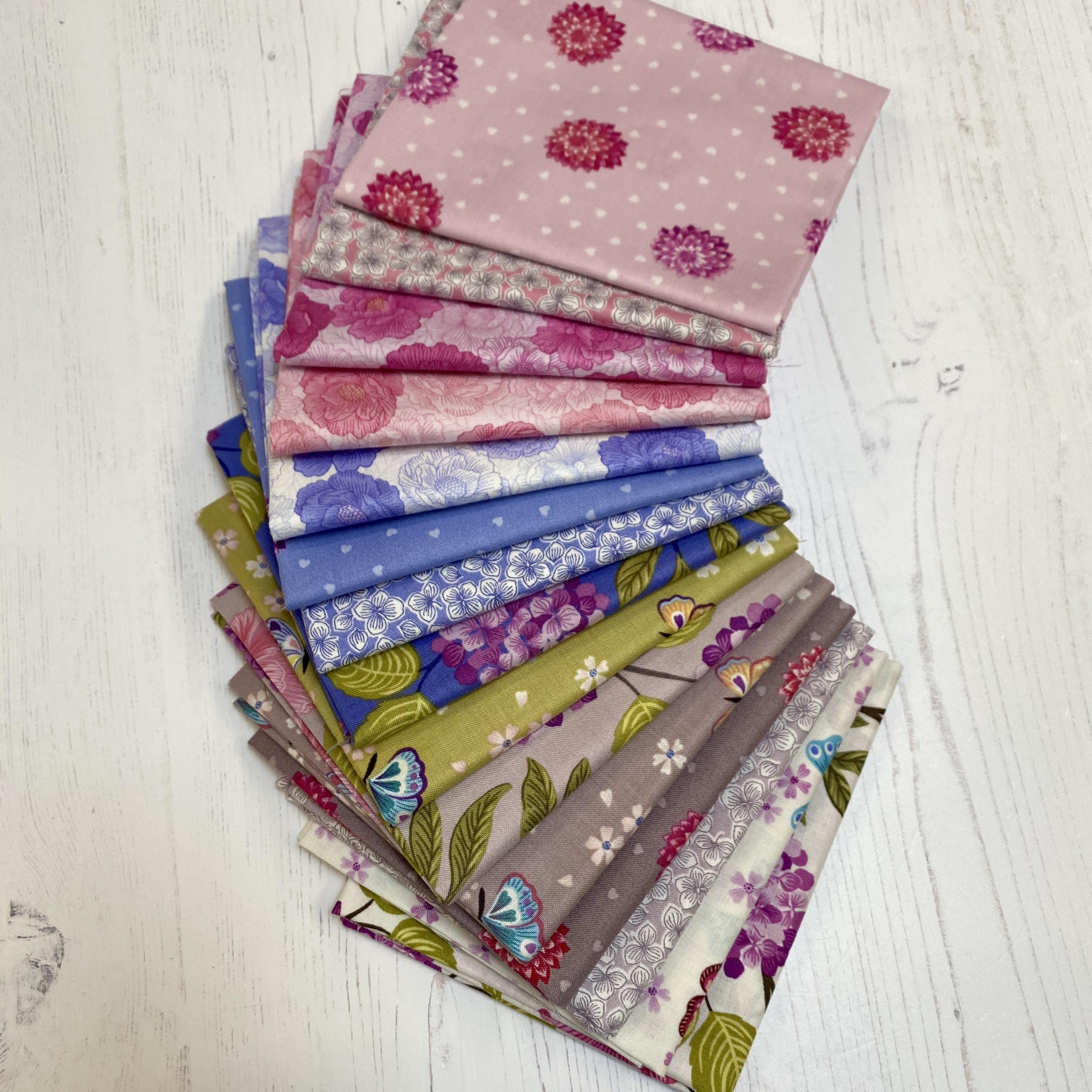 Love Blooms Fat Quarter Bundle