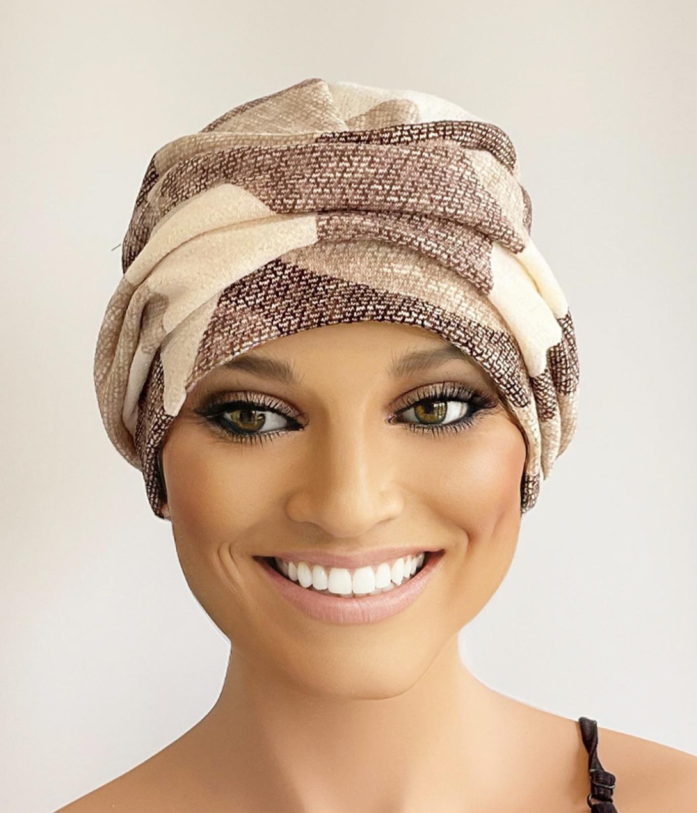 Pin tuck hat cream & brown