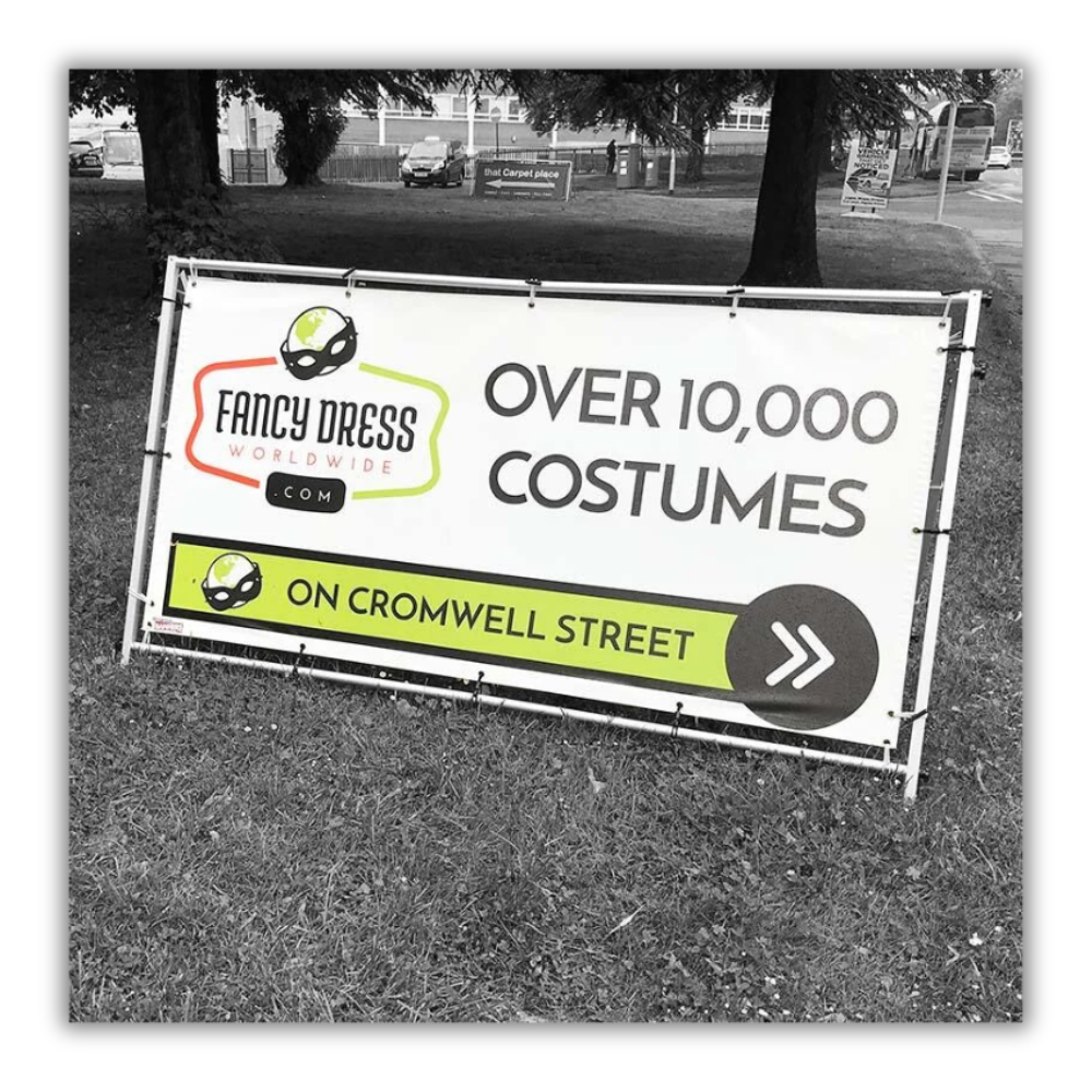 Universal Banners – Low Cost Full Colour PVC Banners Next Day Delivery