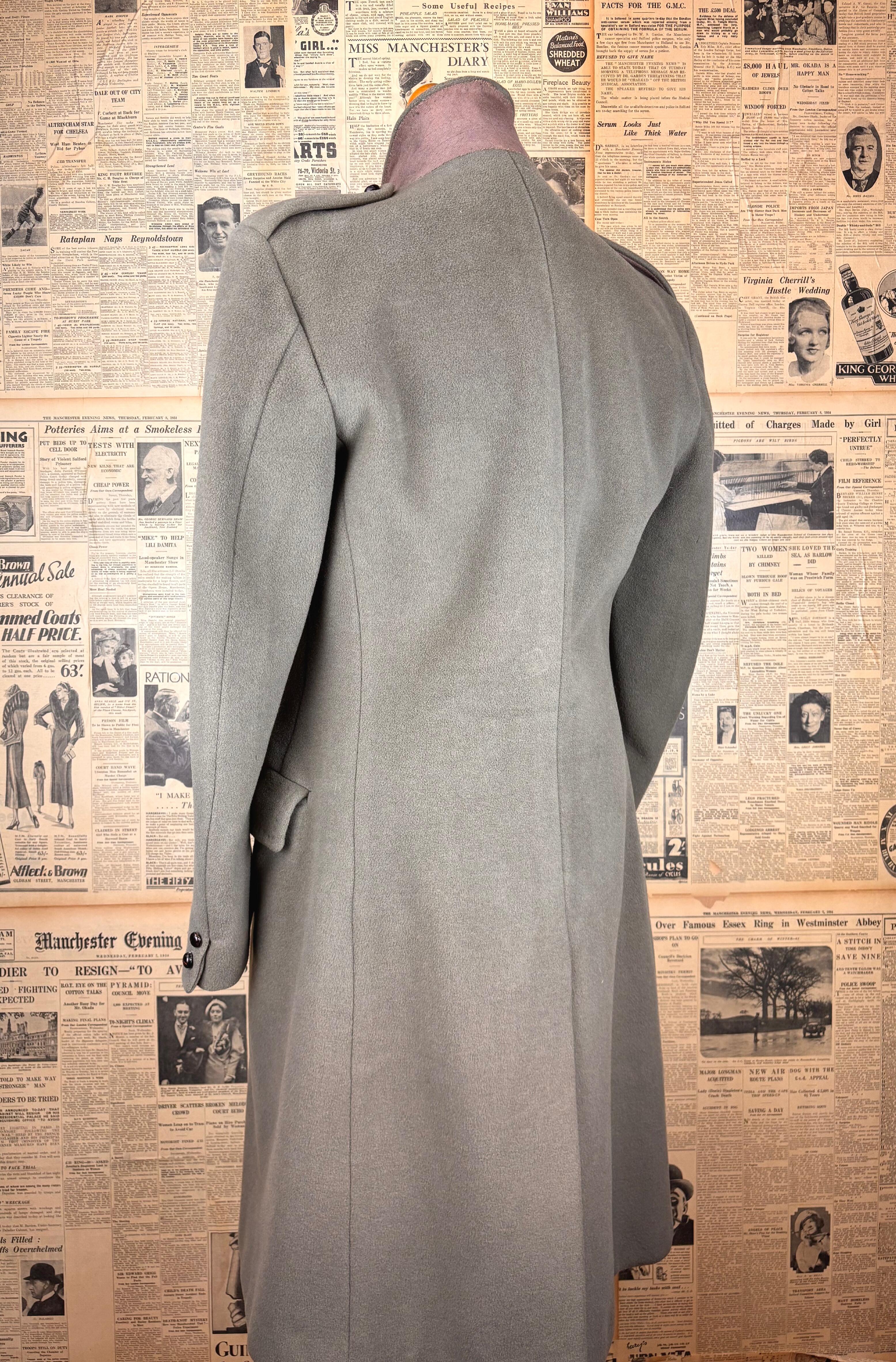 Vintage Crombie British warm overcoat size 40 long