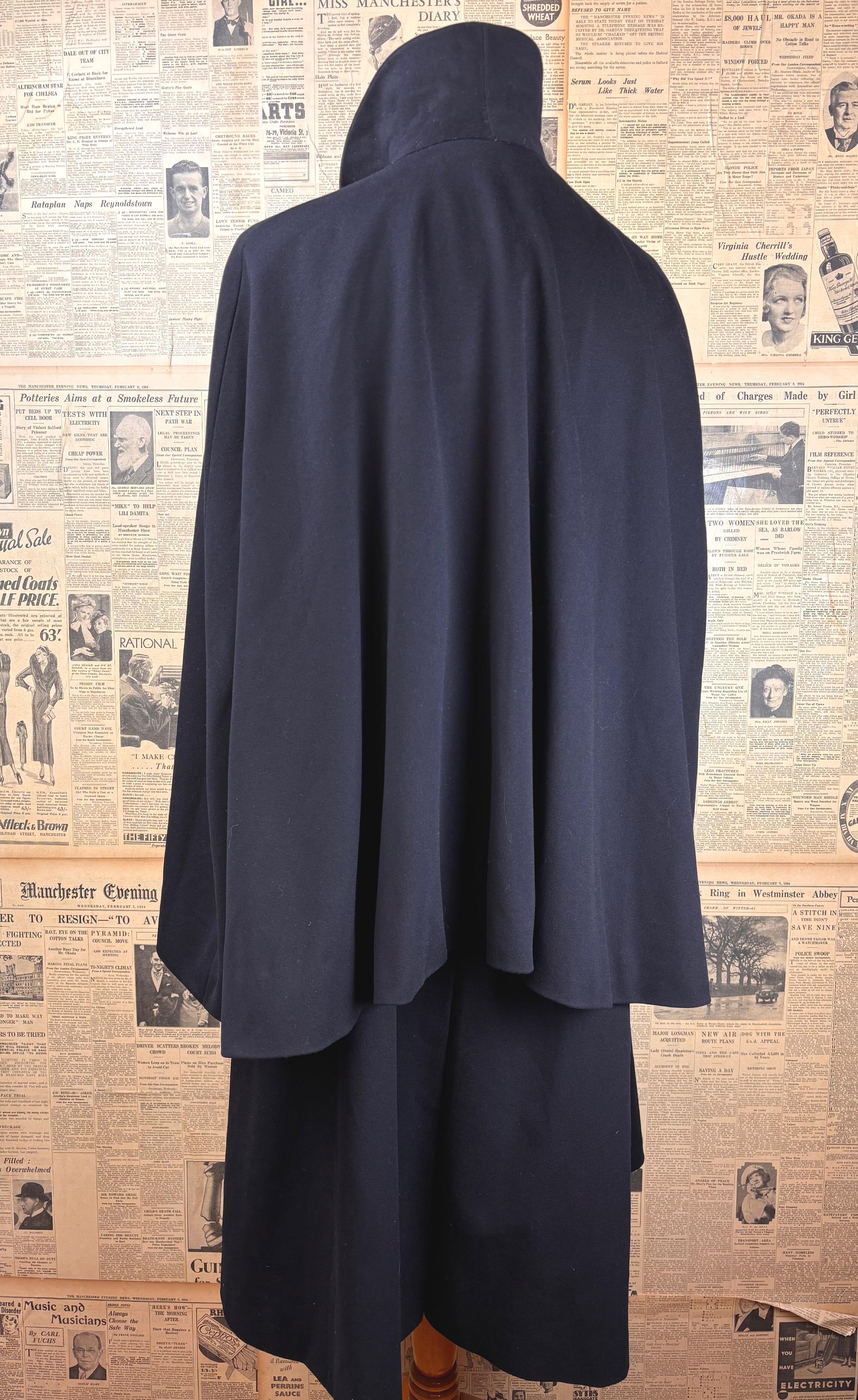Edwardian / WW1 era navy doe skin Inverness cape size medium