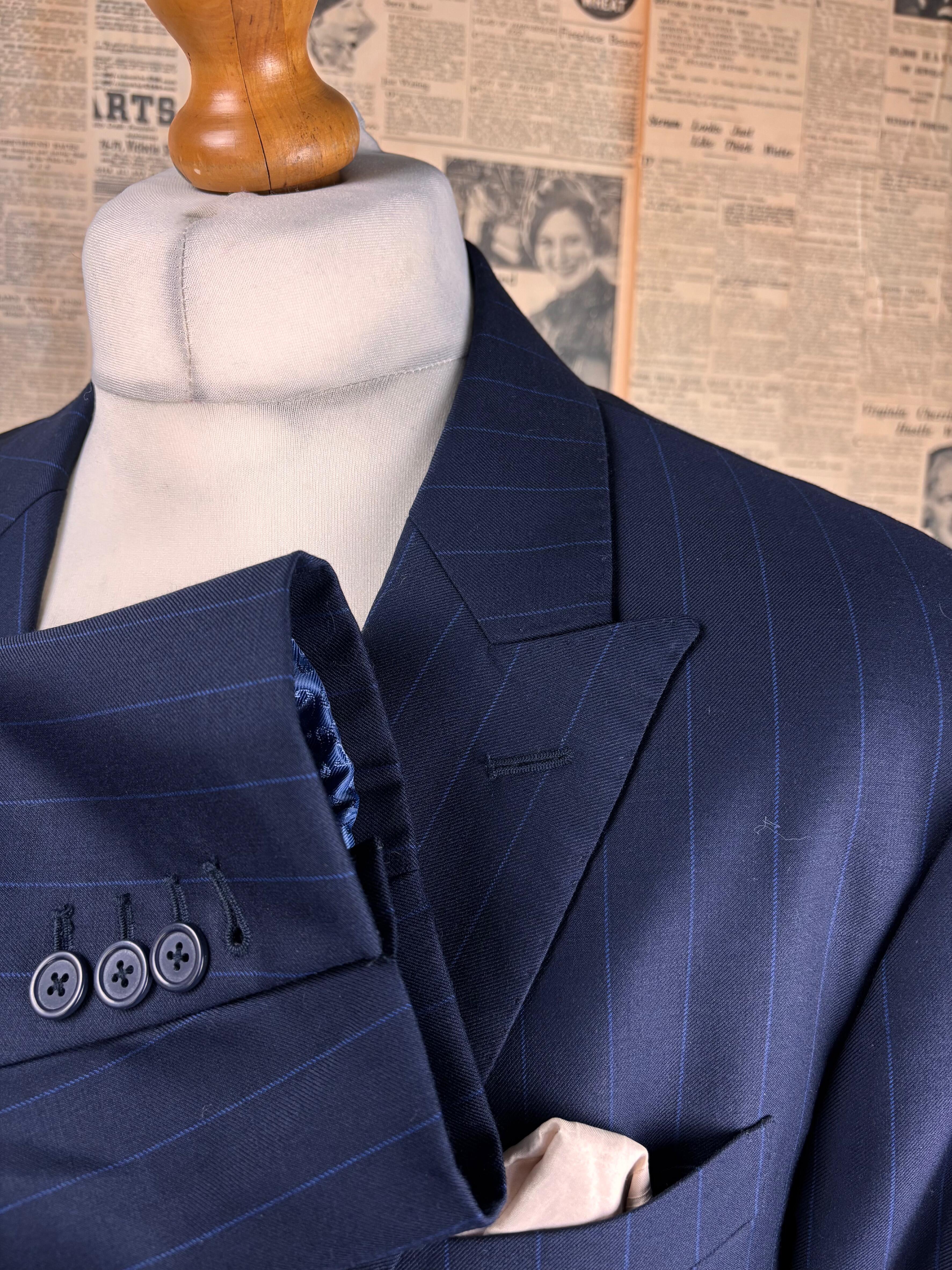 Bespoke Timeless navy suit size 46 48