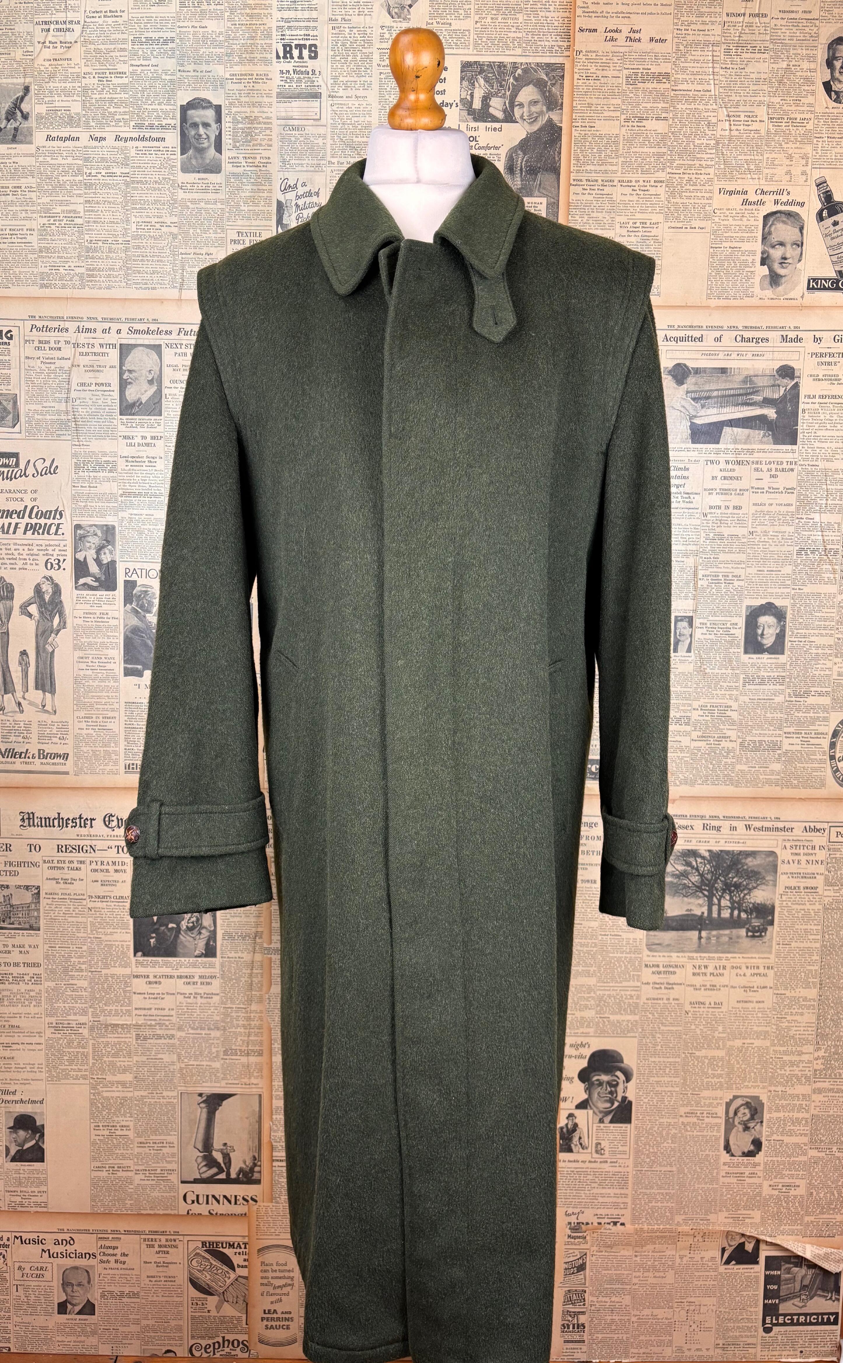 Aquascutum green Loden overcoat size 42 44