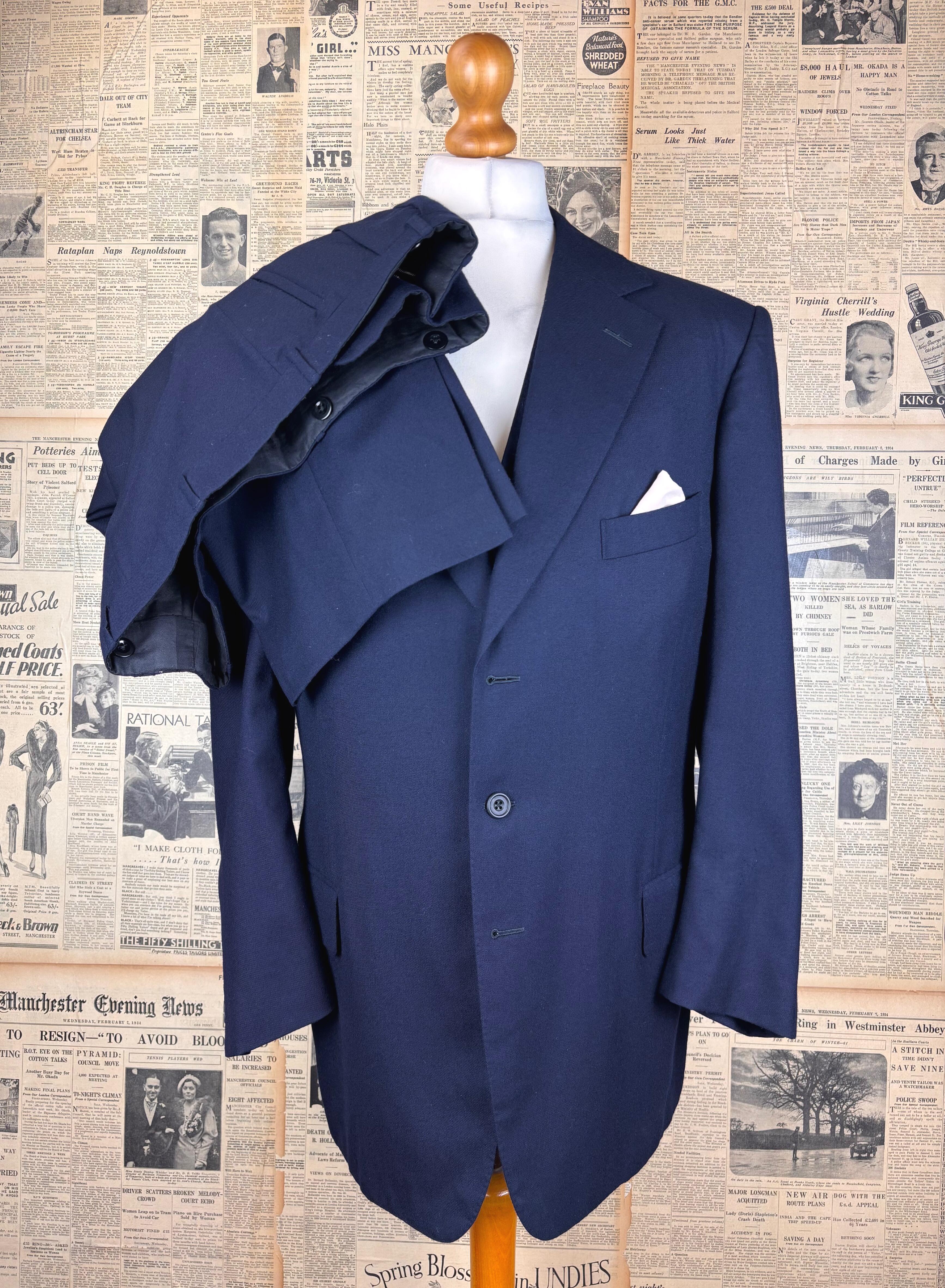 Navy blue Savile Row Maurice Sedwell three piece cashmere suit size 46 48