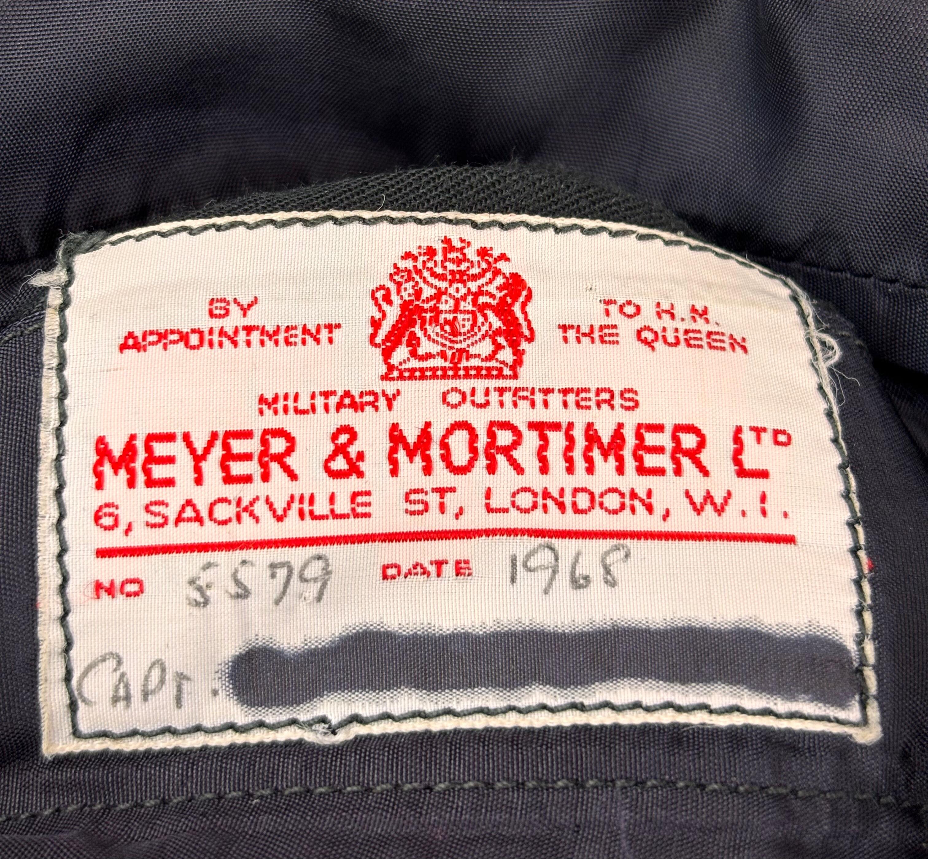 Meyer & Mortimer 3 piece Prince of Wales blue suit size 38 40
