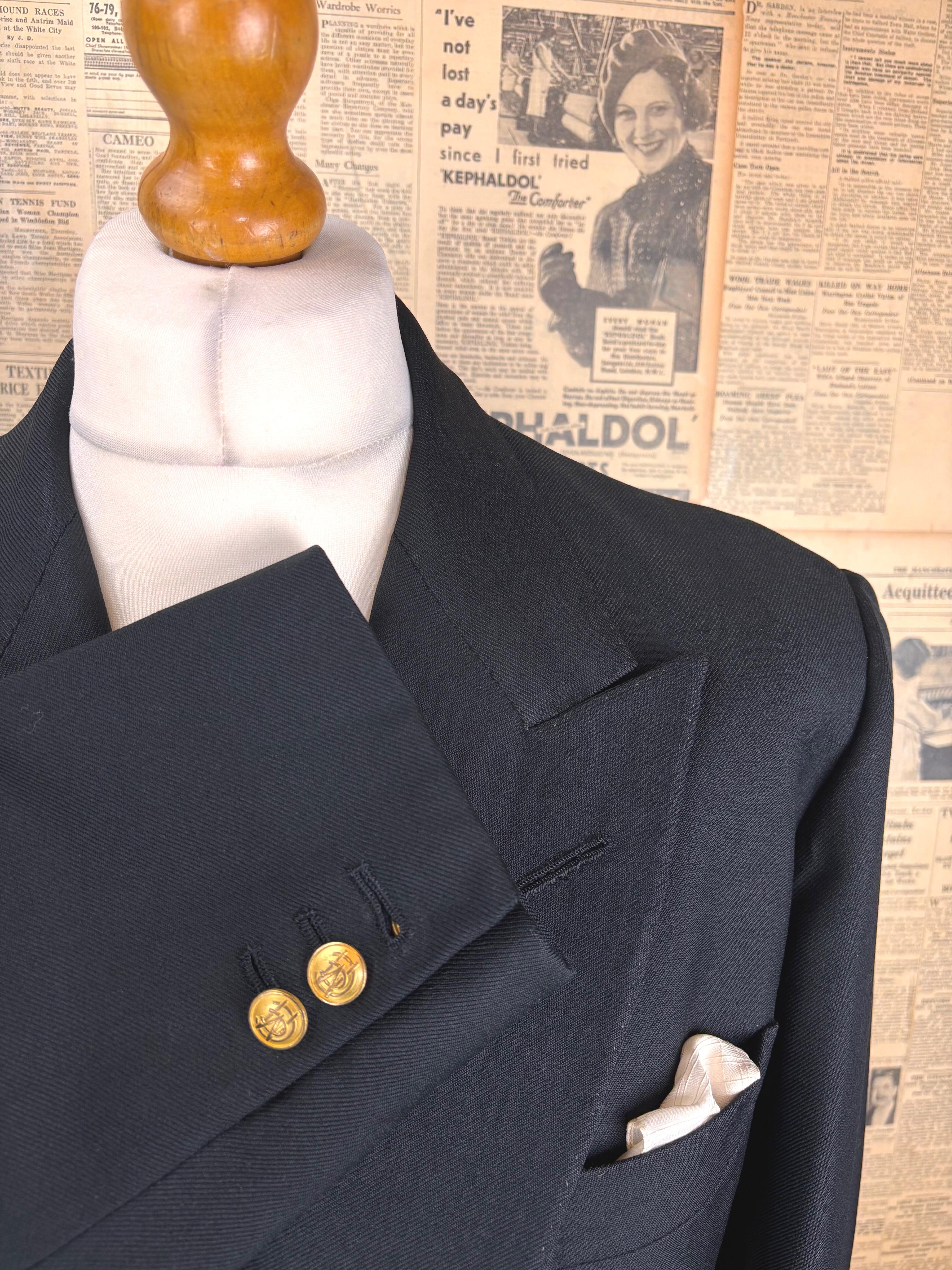 Meyer & Mortier navy regimental style blazer size 40 42