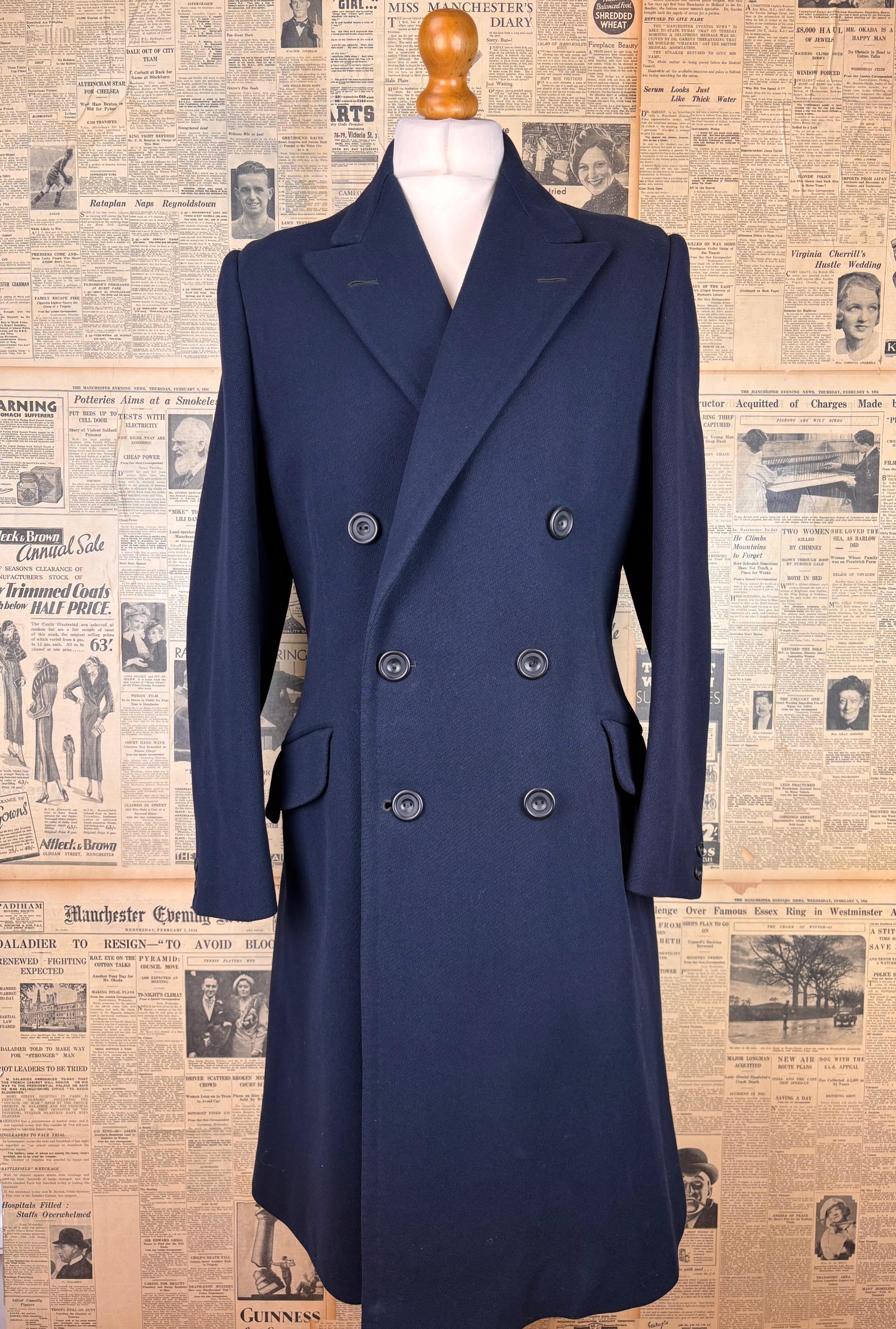 1969 Huntsman Royal / navy blue heavy cavalry tail overcoat size 38