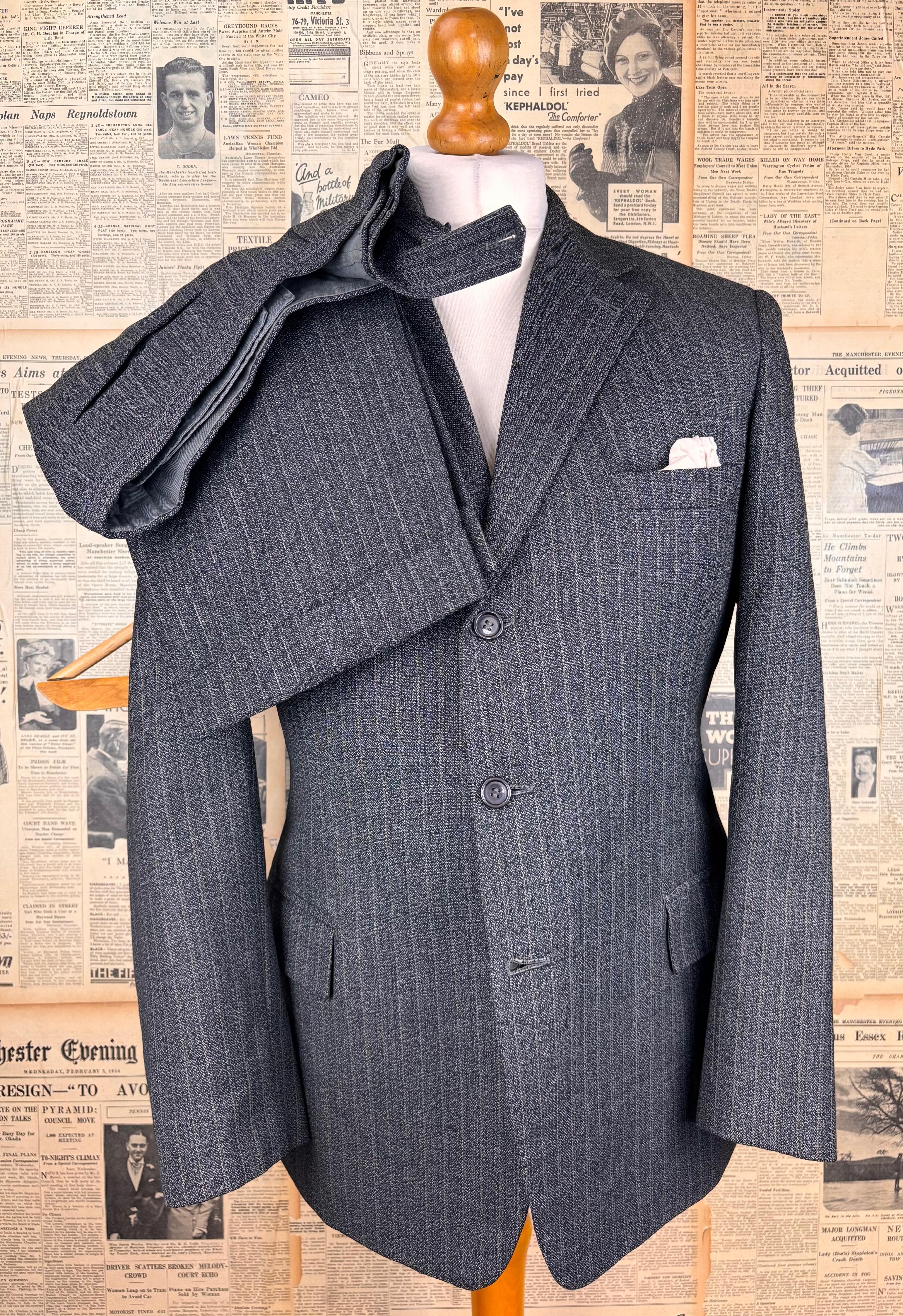 1930’s cut bespoke Italian suit size 36 38 short