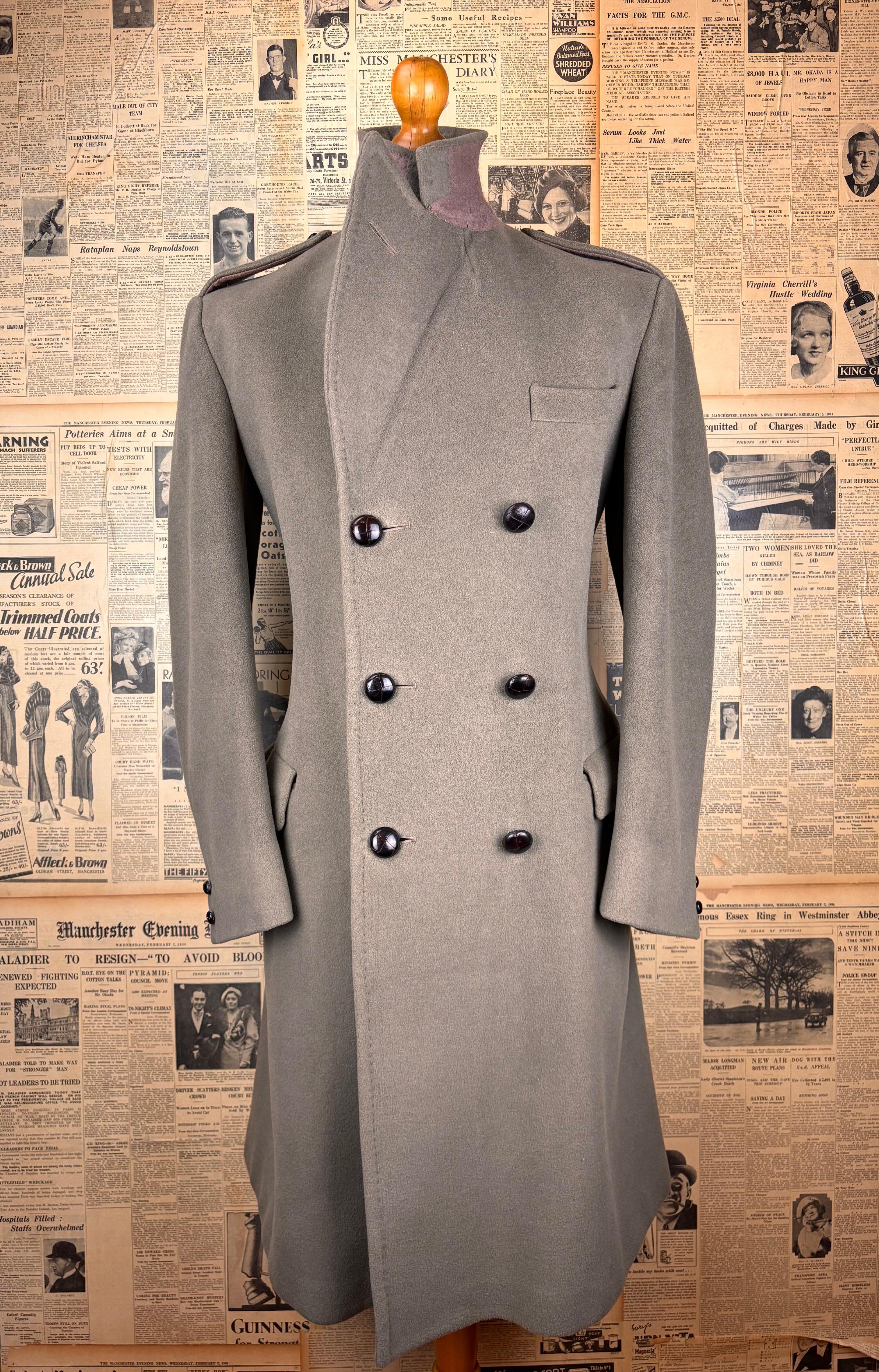 Vintage Crombie British warm overcoat size 40 long