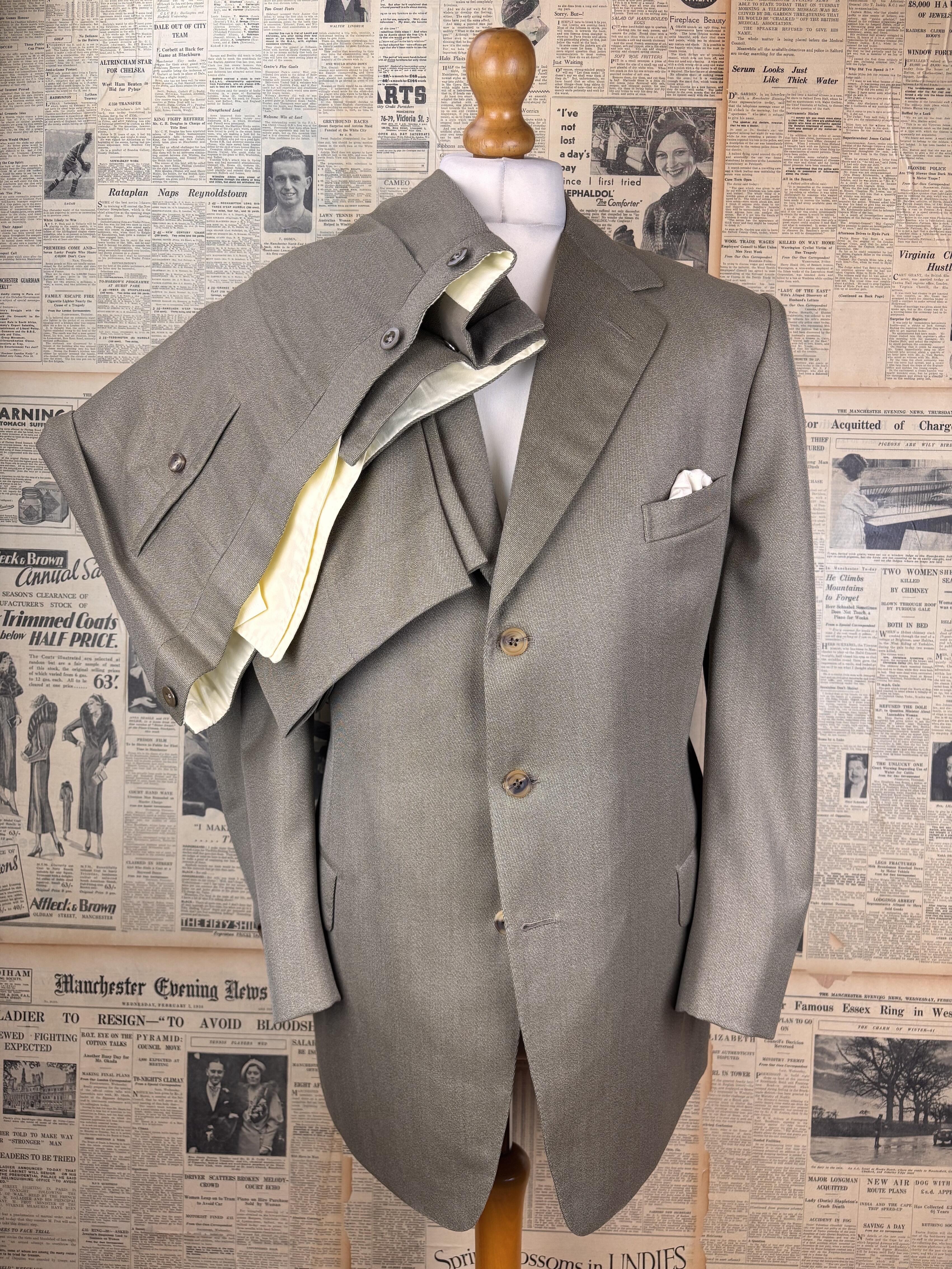 2003 Welsh & Jefferies Savile Row cavalry twill keepers suit size 44