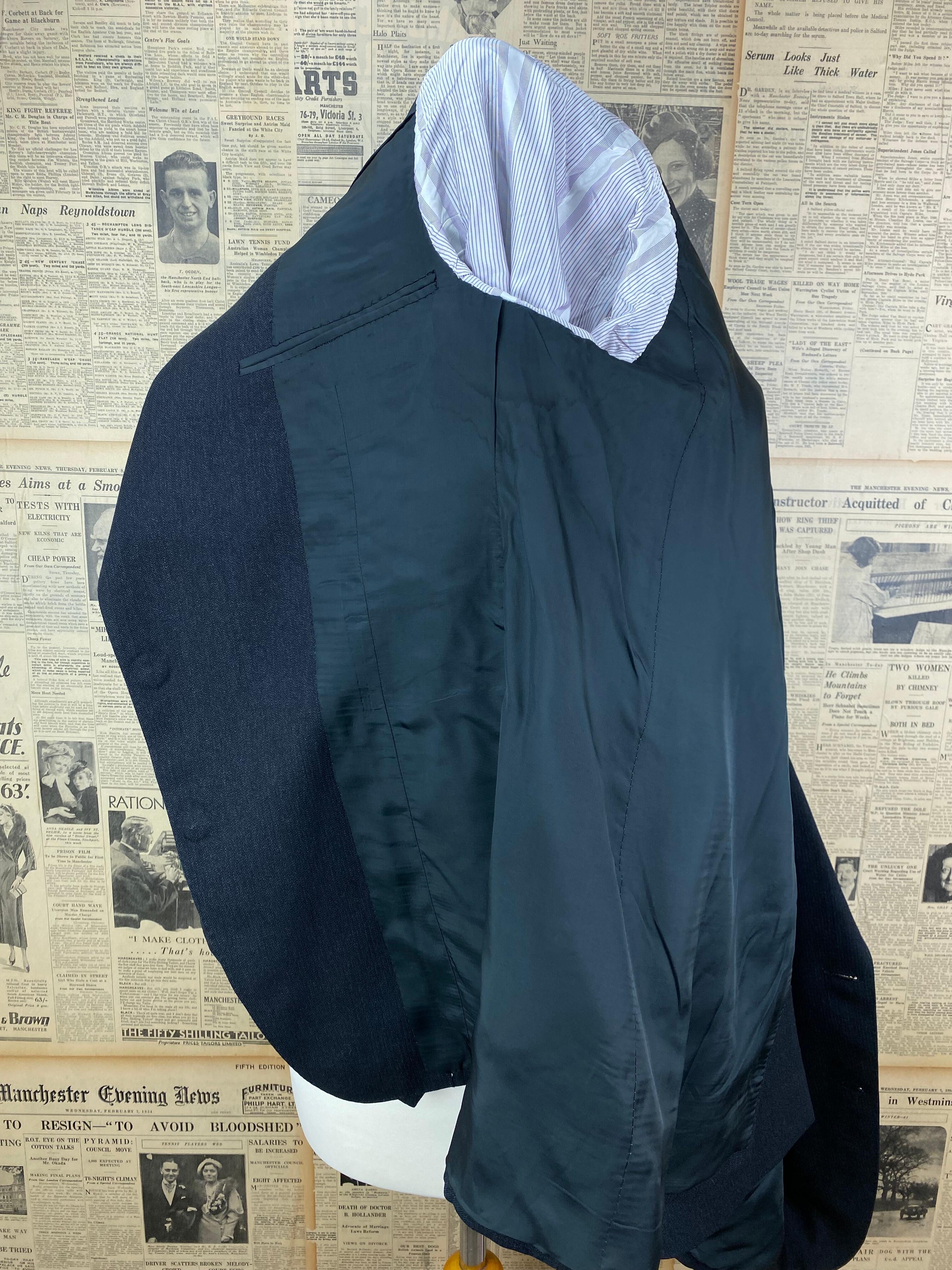 Huntsman Savile row grey three piece suit size 44