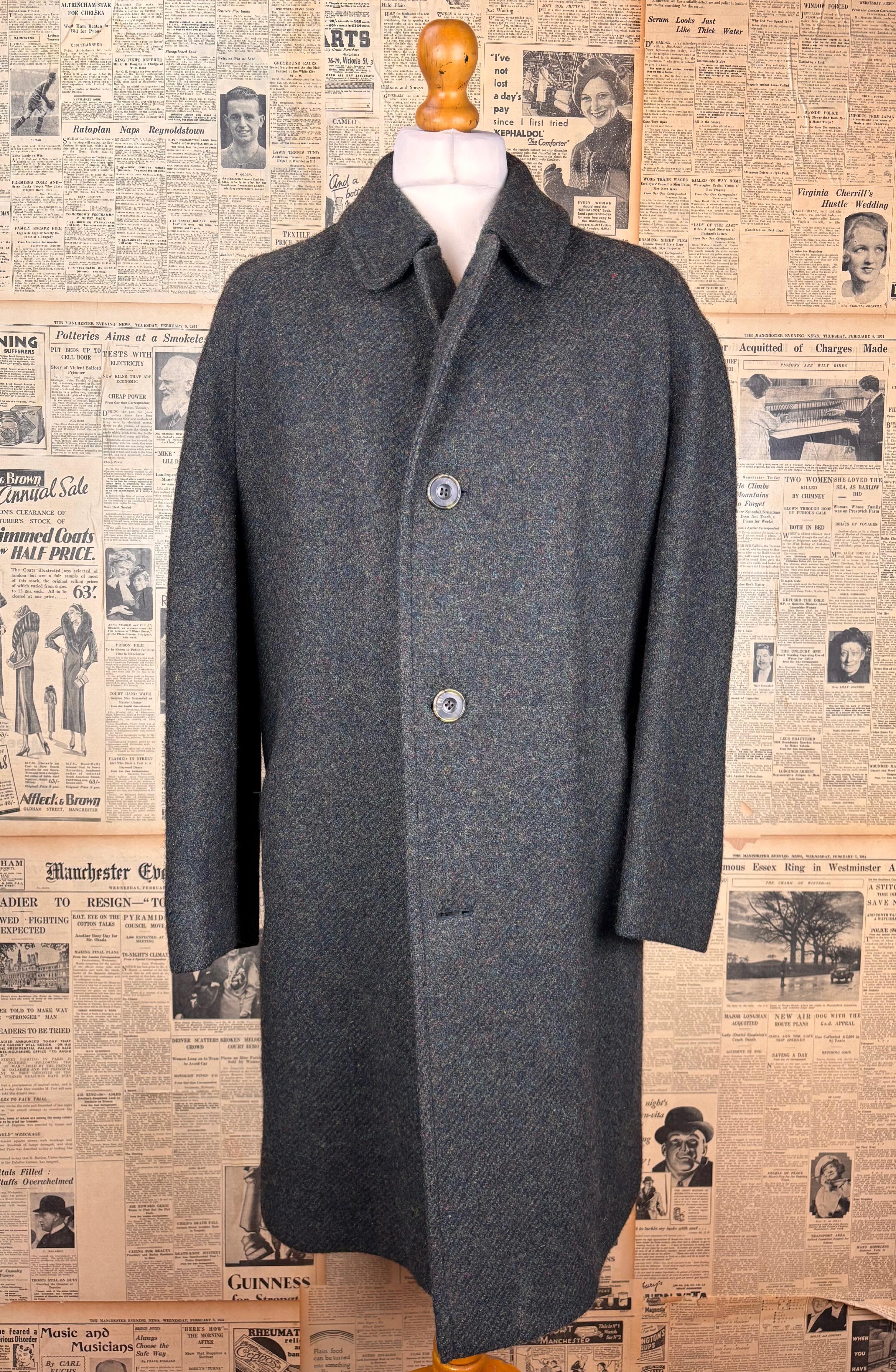 Aquascutum blanket lined tweed raglan overcoat size 44