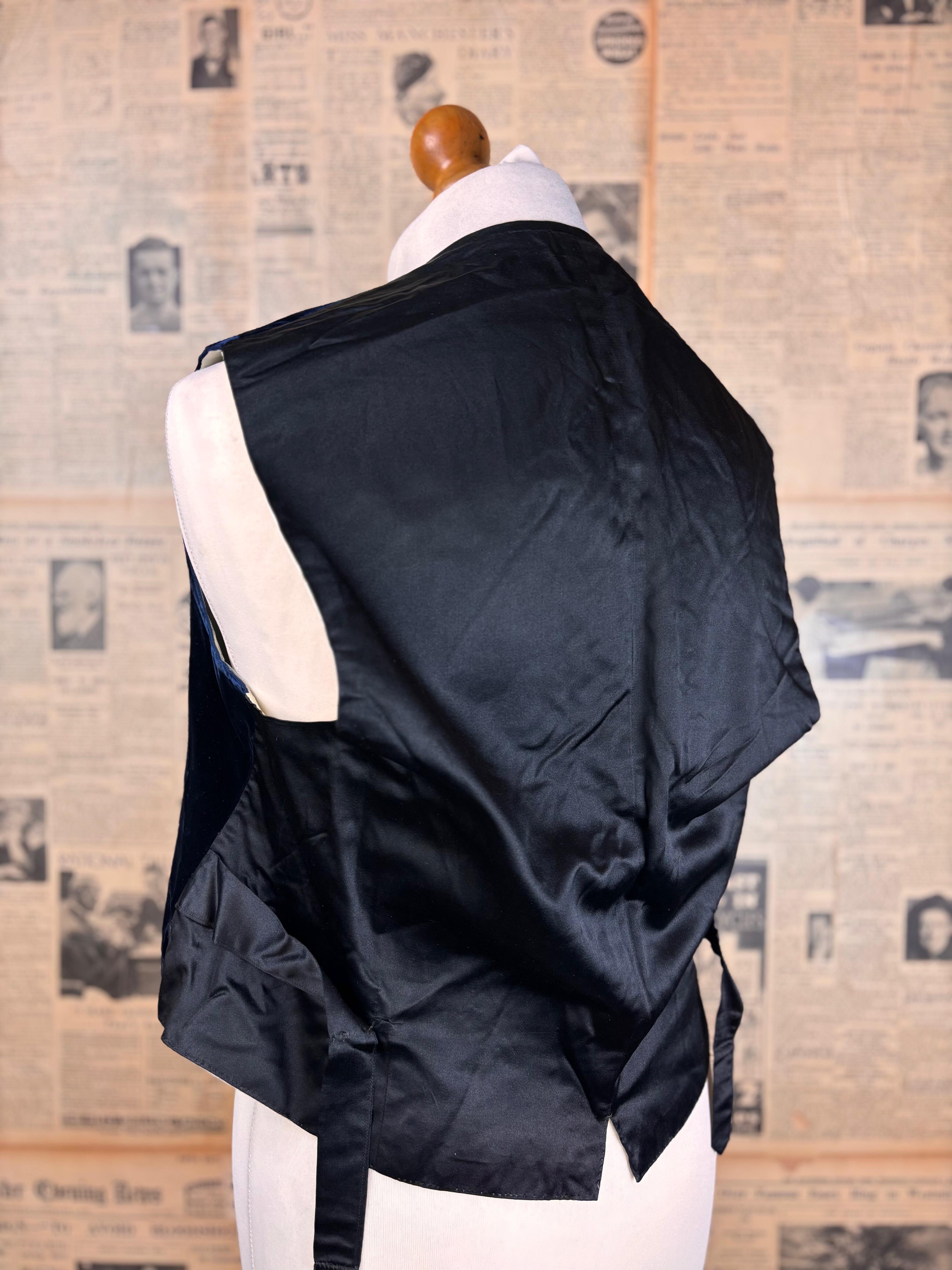 1910 C.G Gunther silk velvet court dress uniform size 42 44