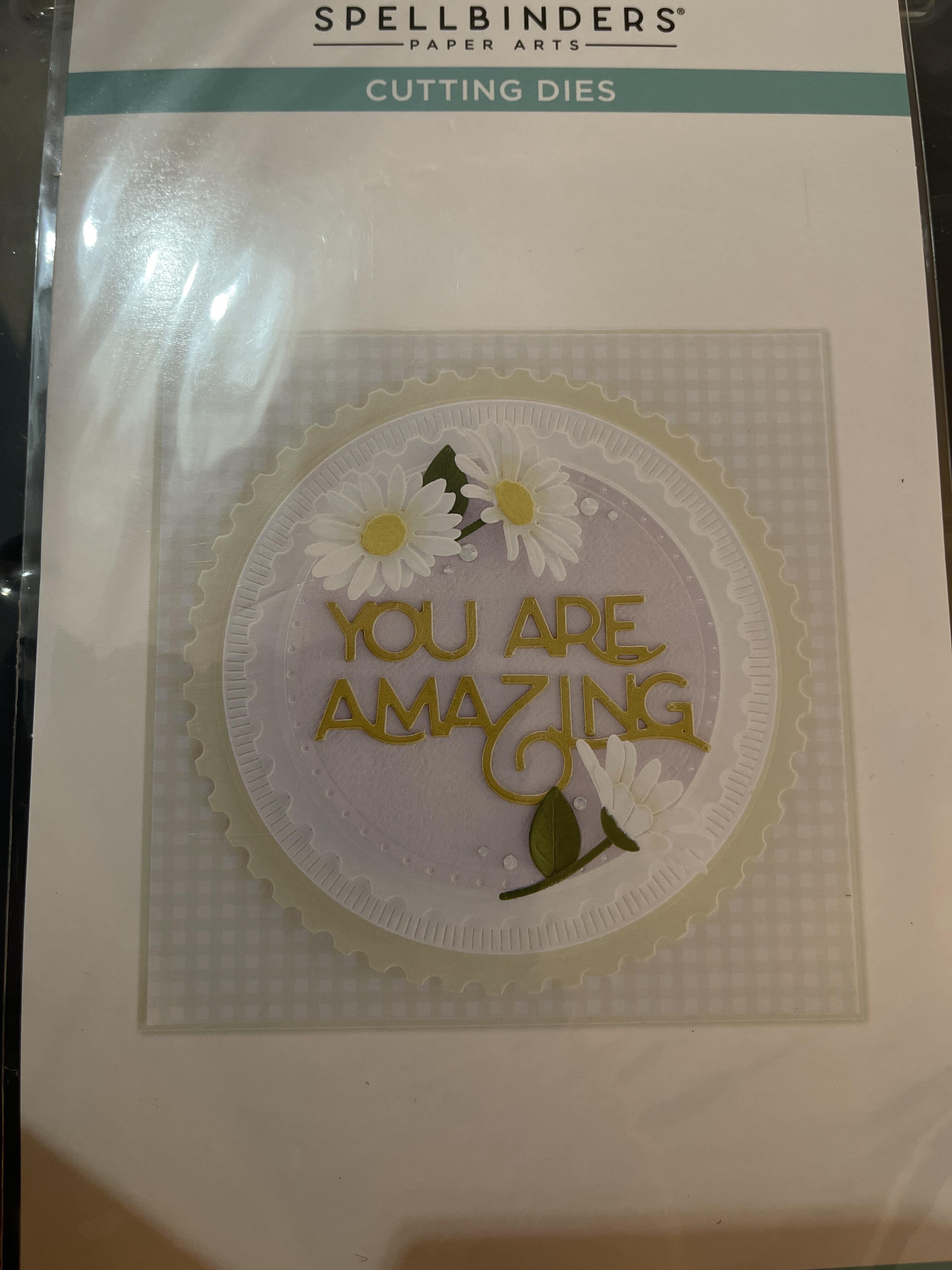 Spellbinders - Postage Edge Circles