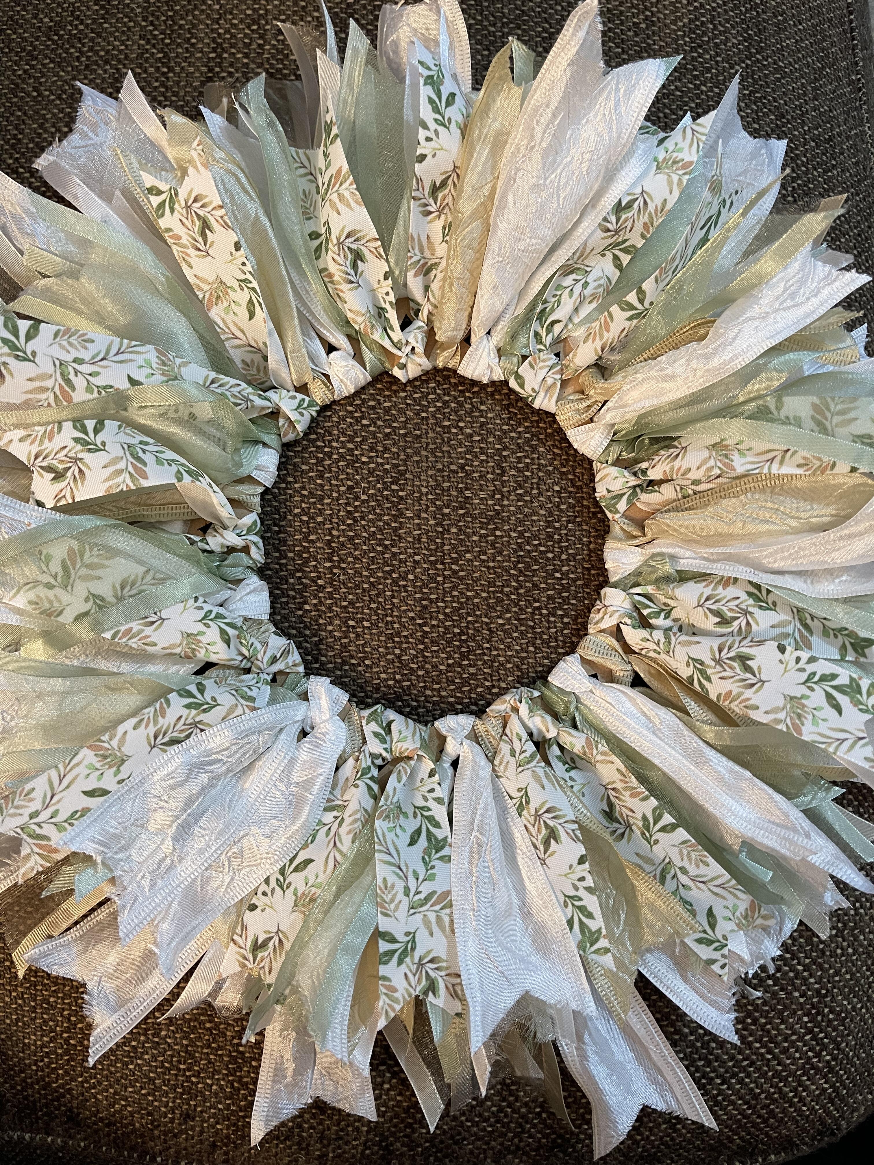 Leafy knotted Spiral wreath kit