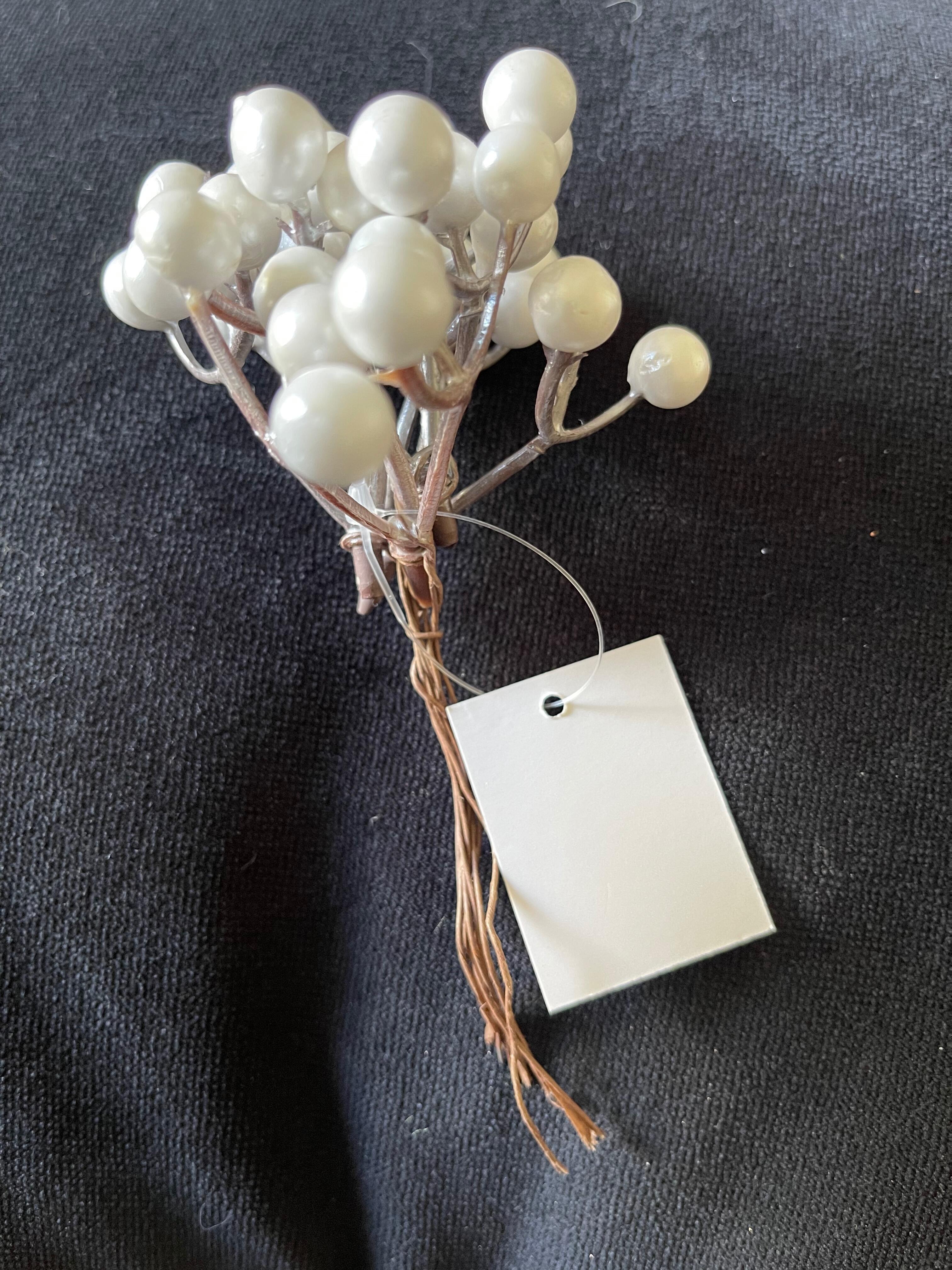 SNOW WHITE BERRIES CHRISTMAS DECO PICK