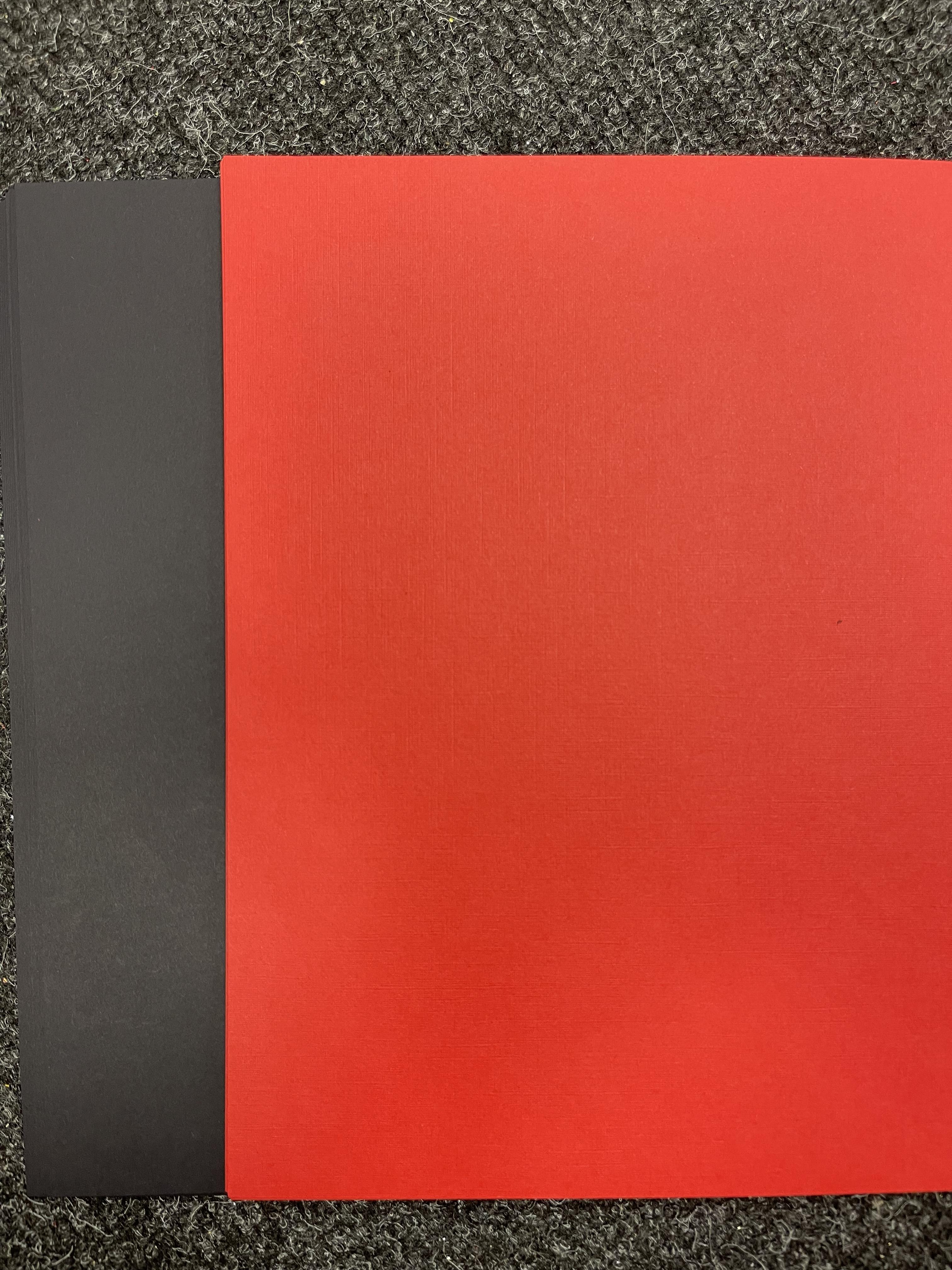 A4 Red linen and Black matte 40 sheet pack