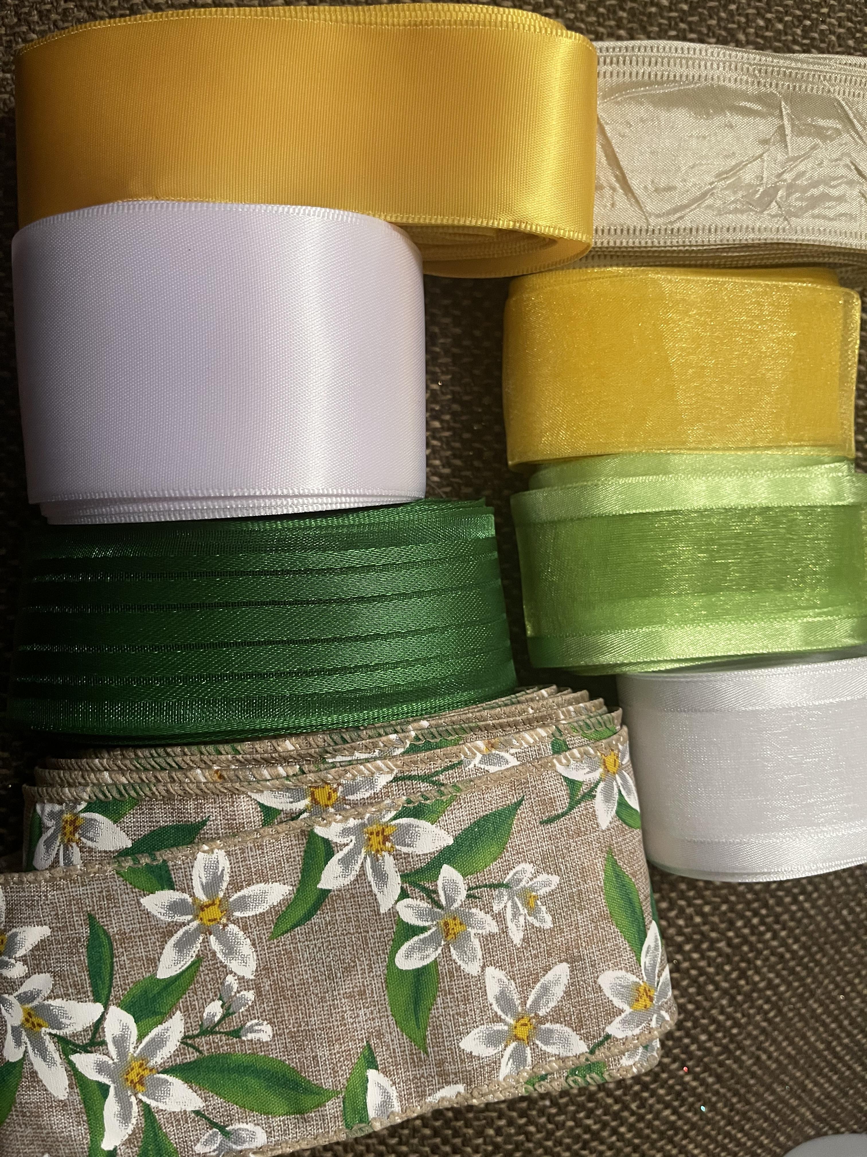 Dawns white floral Bow ribbon wreath