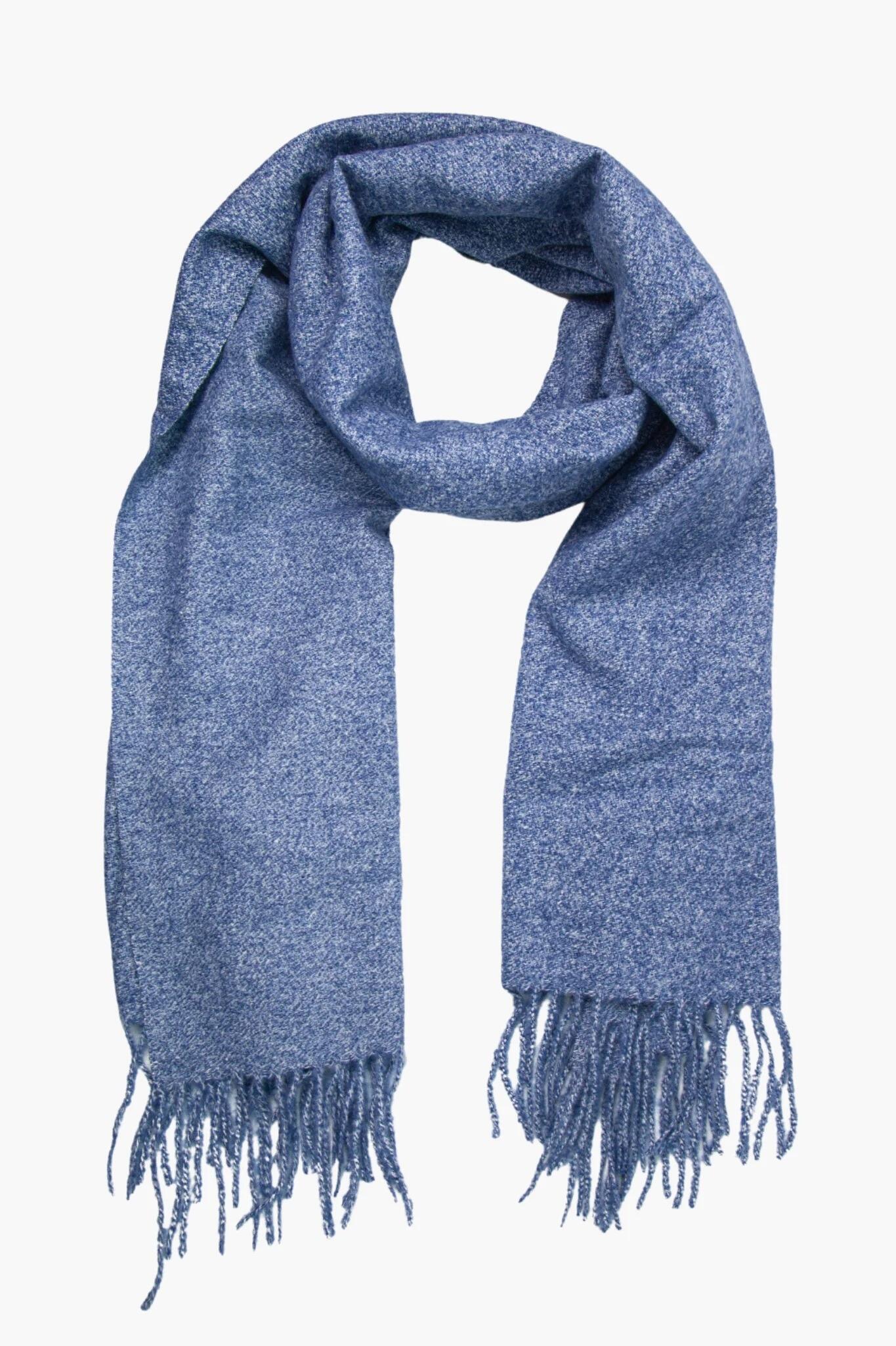 Plain heavyweight scarf