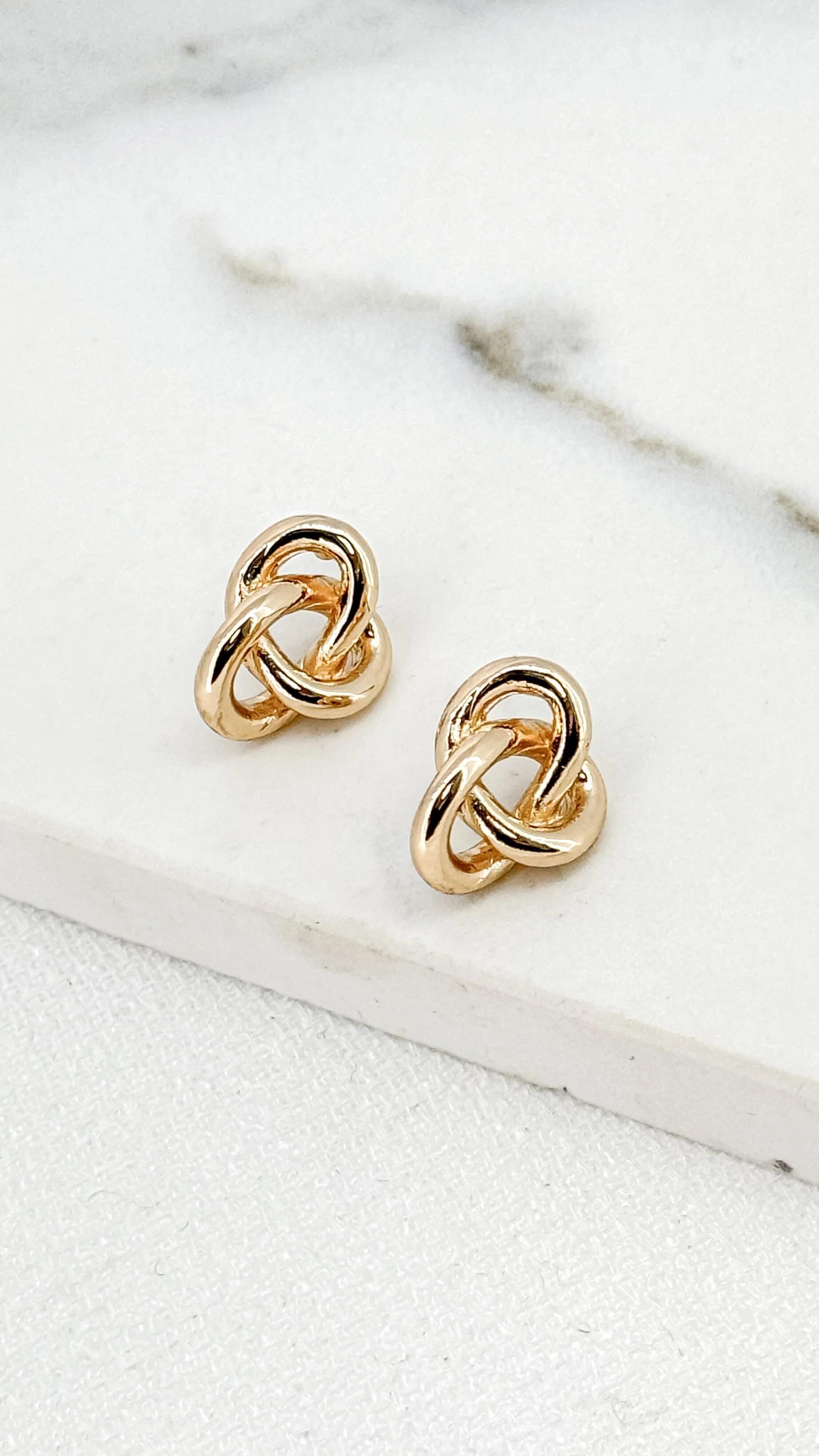Knot stud earrings