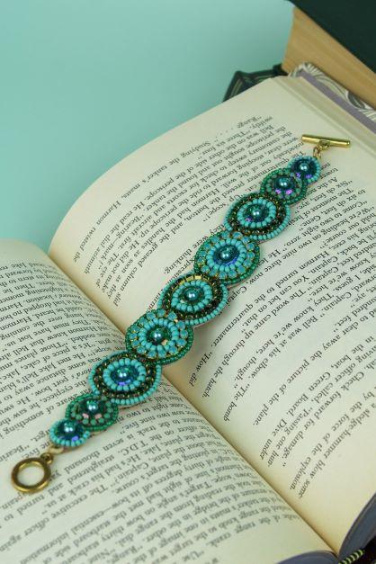 Green beaded bracelet