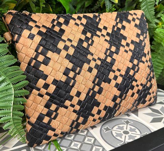 Tan/black weave bag