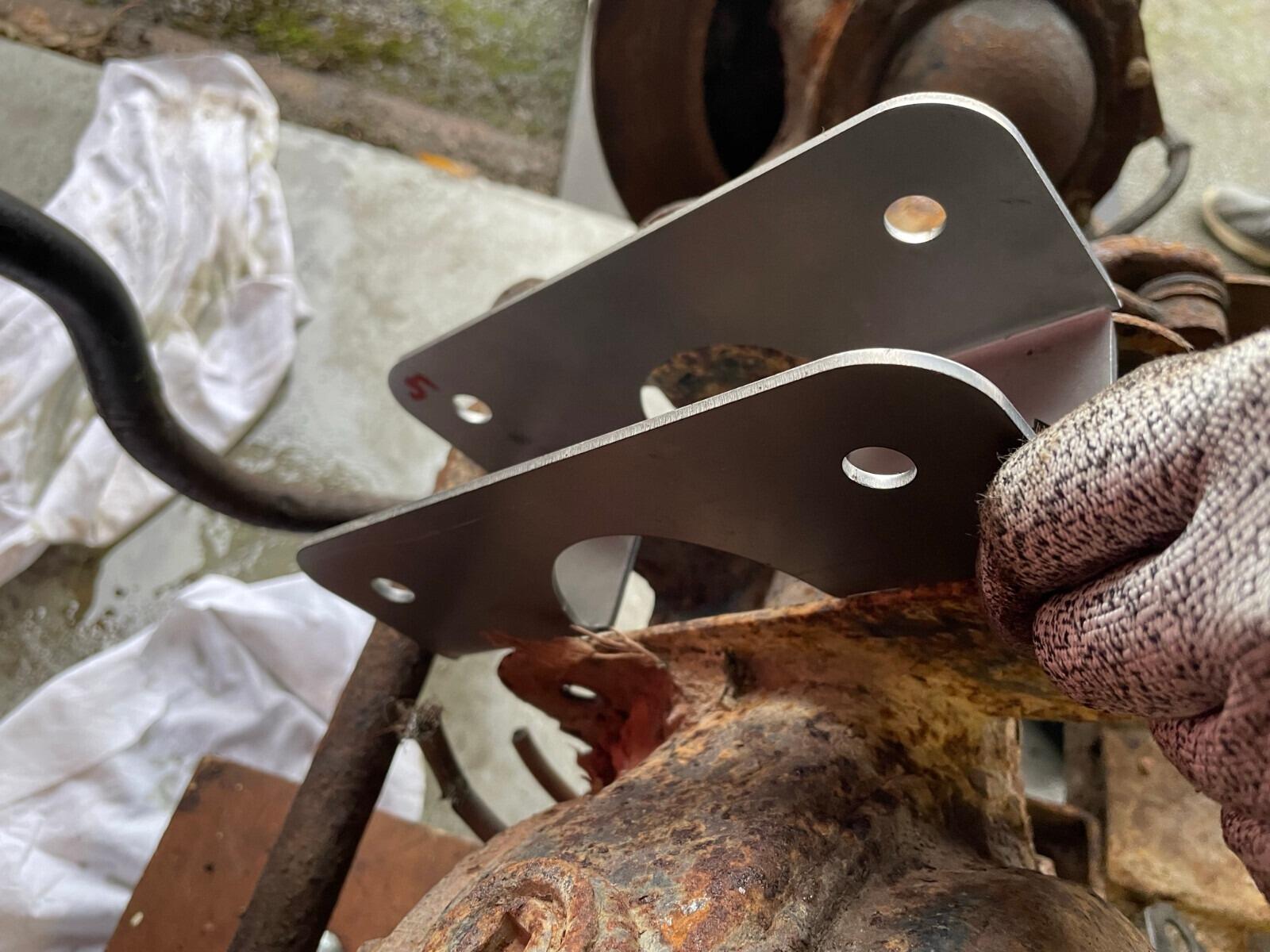 JIMNY FRONT AXLE RADIUS ARM BRACKETS PAIR OF 98-18