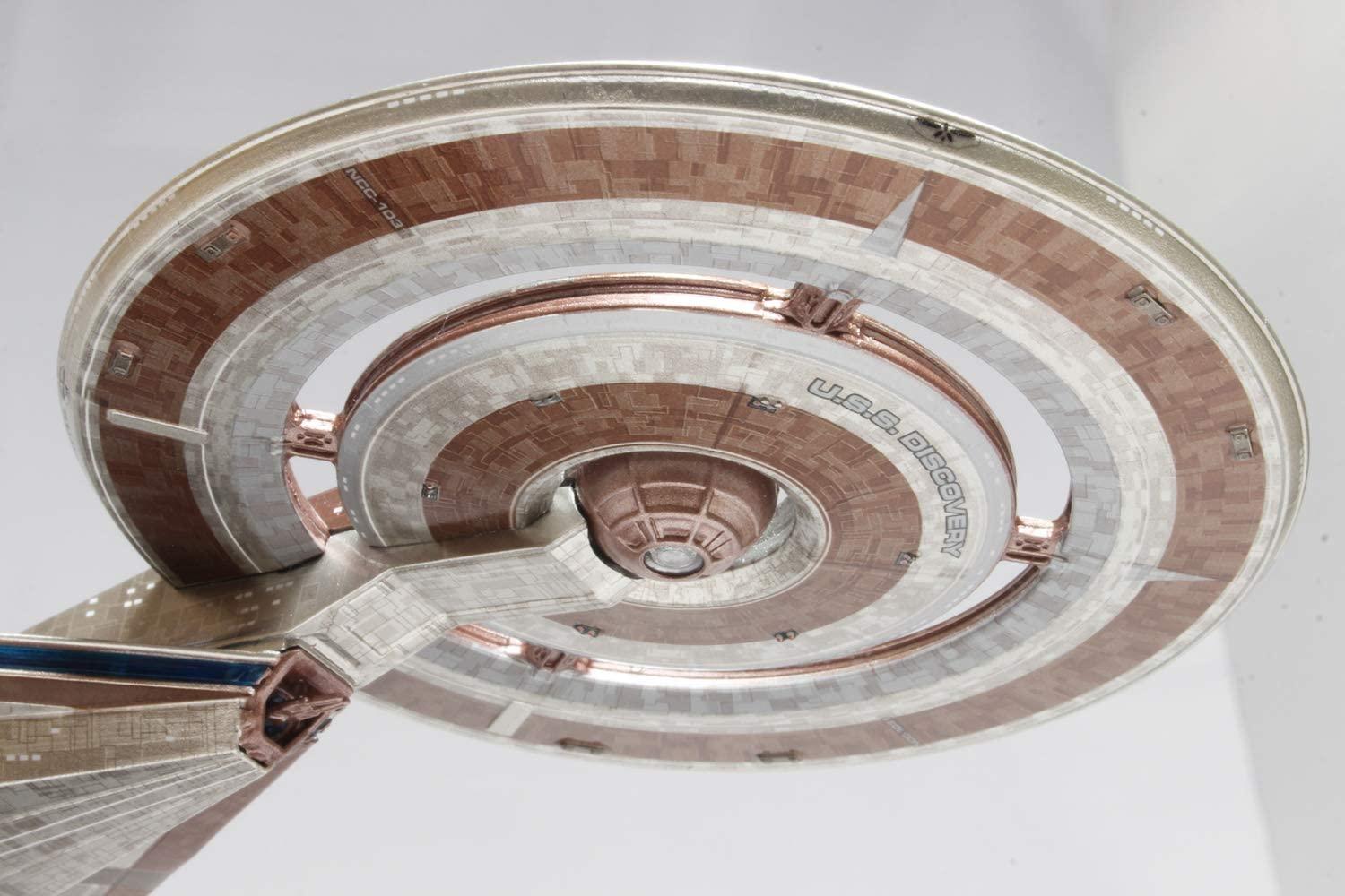 Star Trek Discovery USS Discovery Model Kit