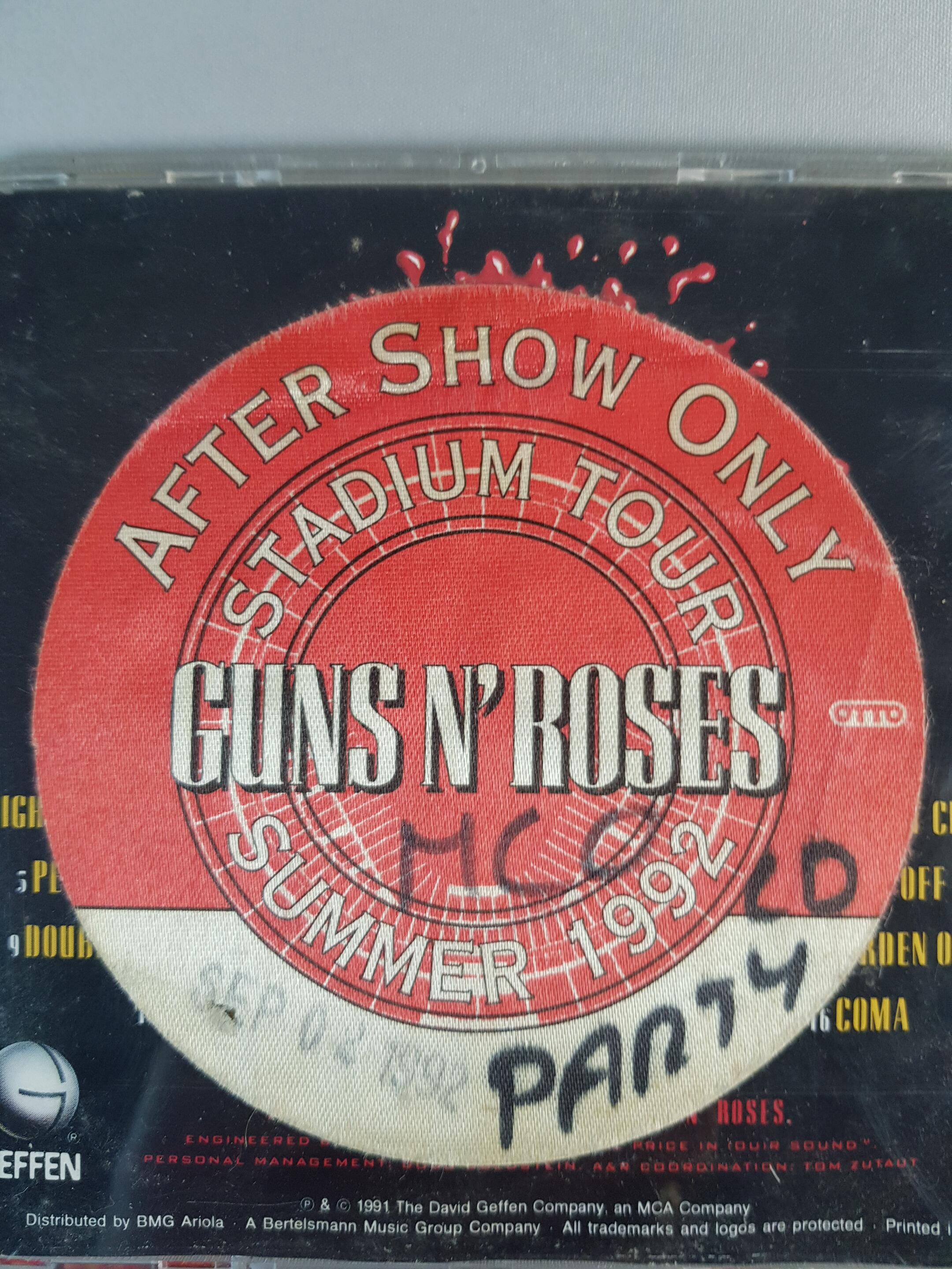 Guns n Roses Use your illusion I (plus tour pass)