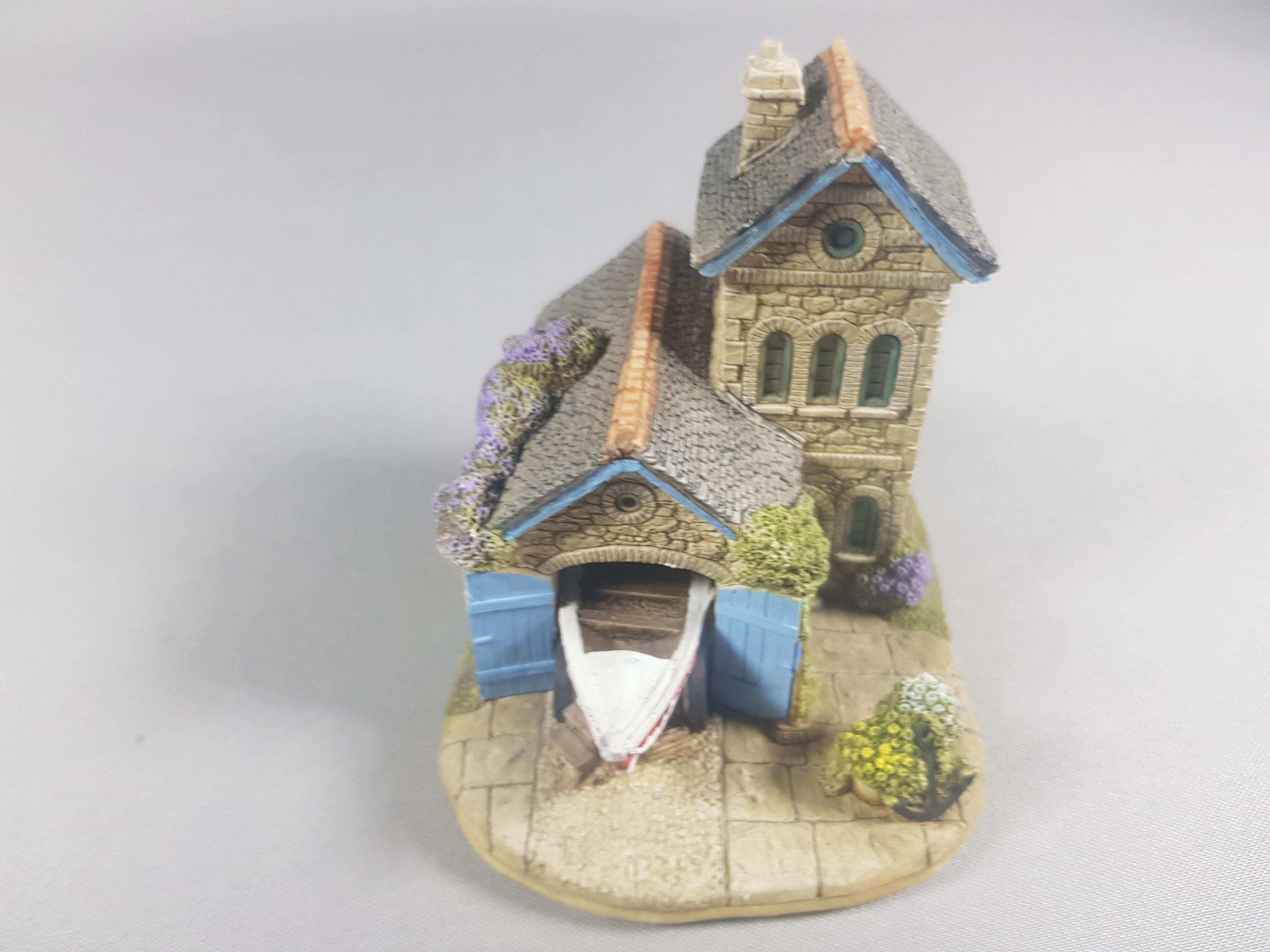 Old Lifeboat - Lilliput Lane