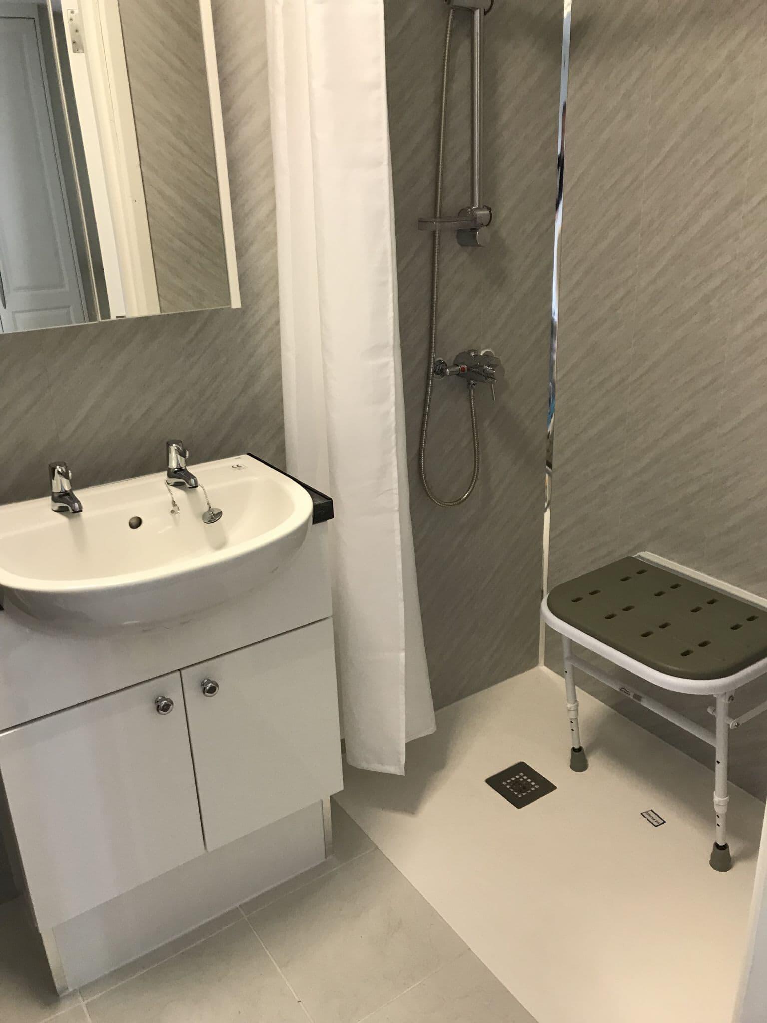 Tempo / Peoria White Slate Effect Shower / Wet Room Trays