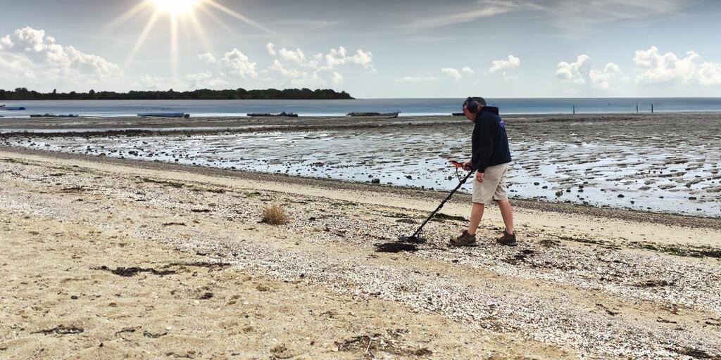 Metal Detecting on UK Beaches
