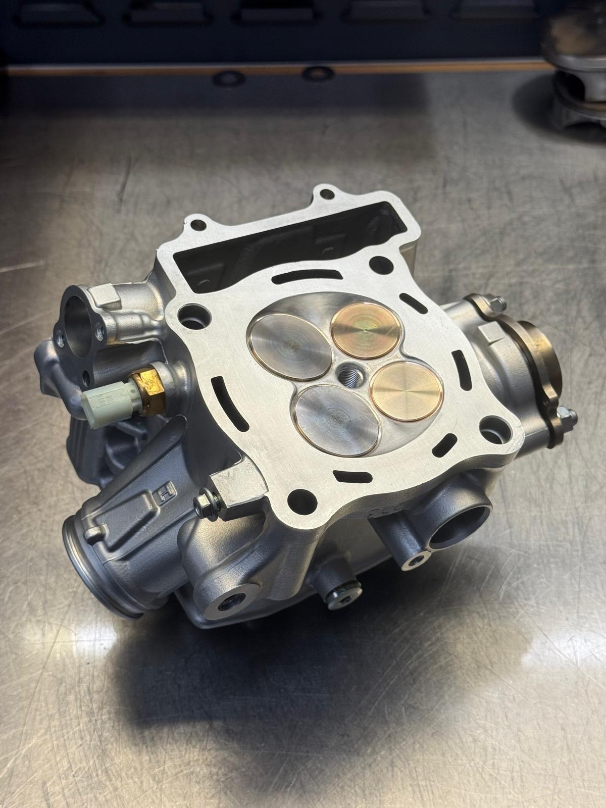 2025 Honda CRF250R Race Cylinder Head