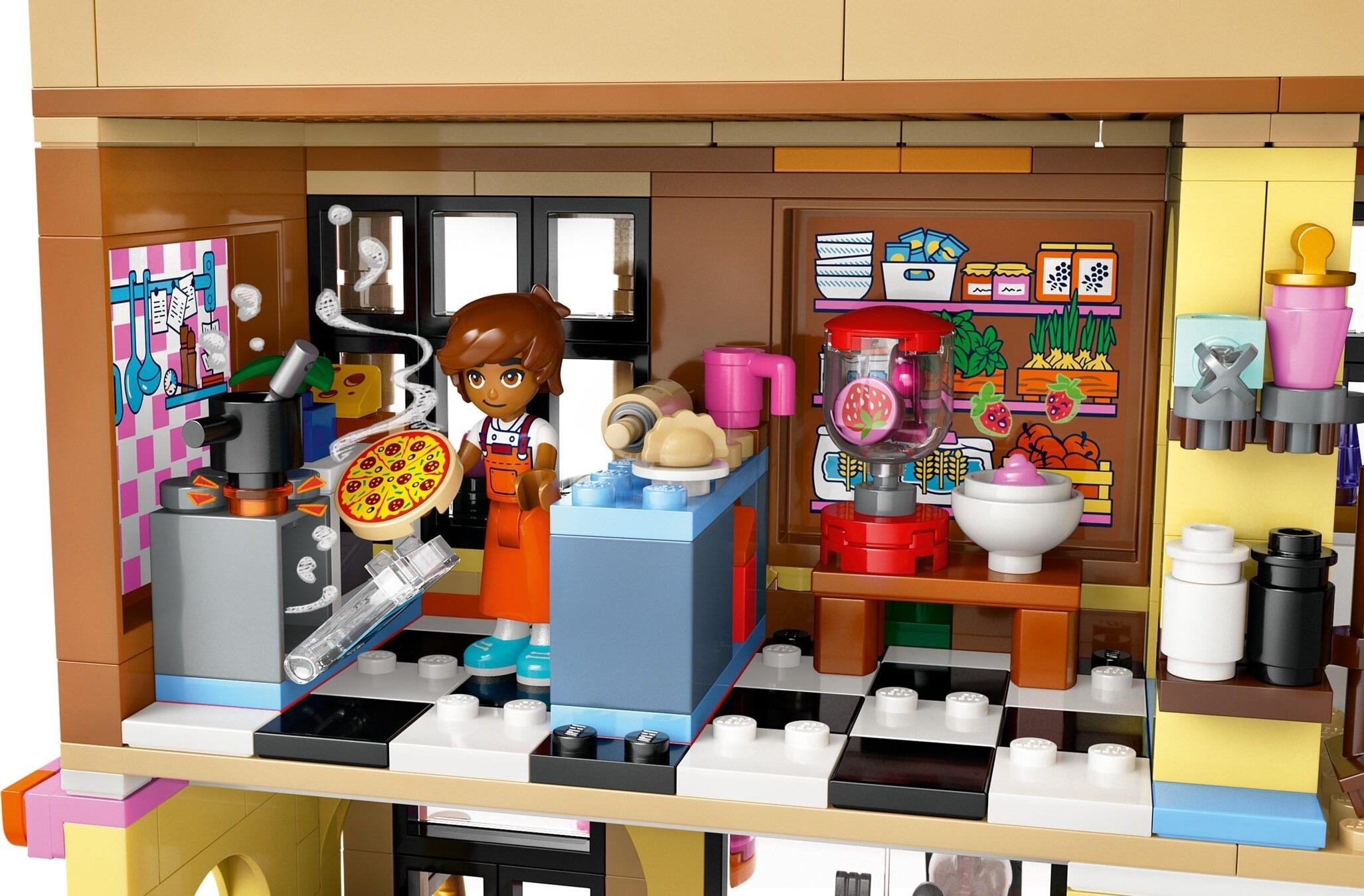 Lego Friends Restaurant and Cooking School