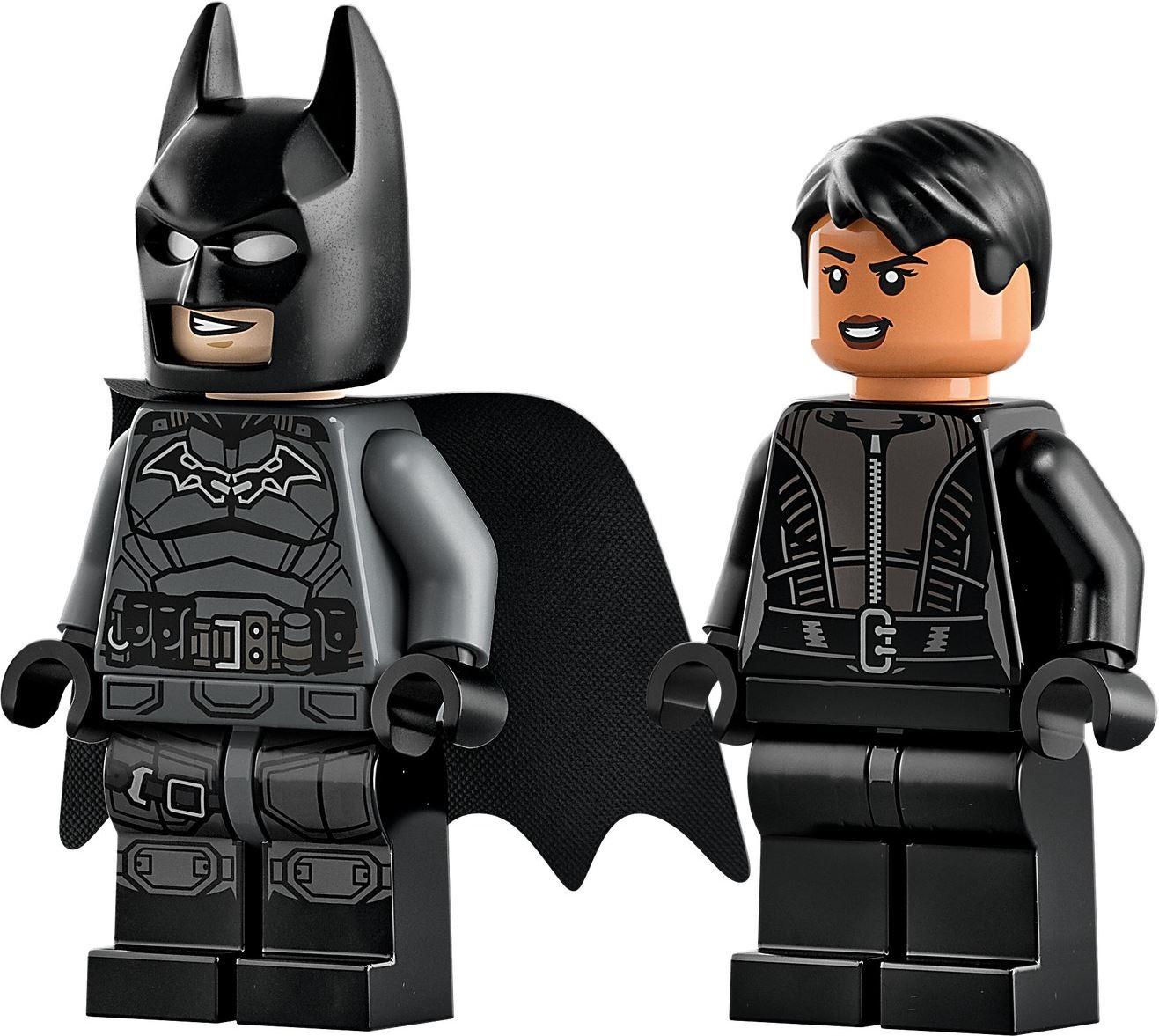 Batman & Selina Kyle Motorcycle Pursuit