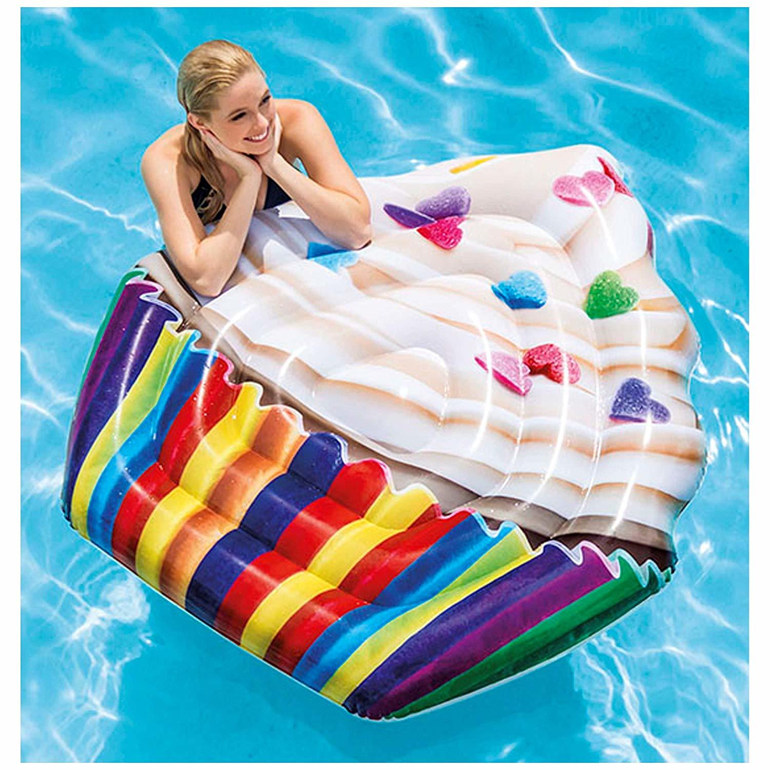 cupcake-pool-float