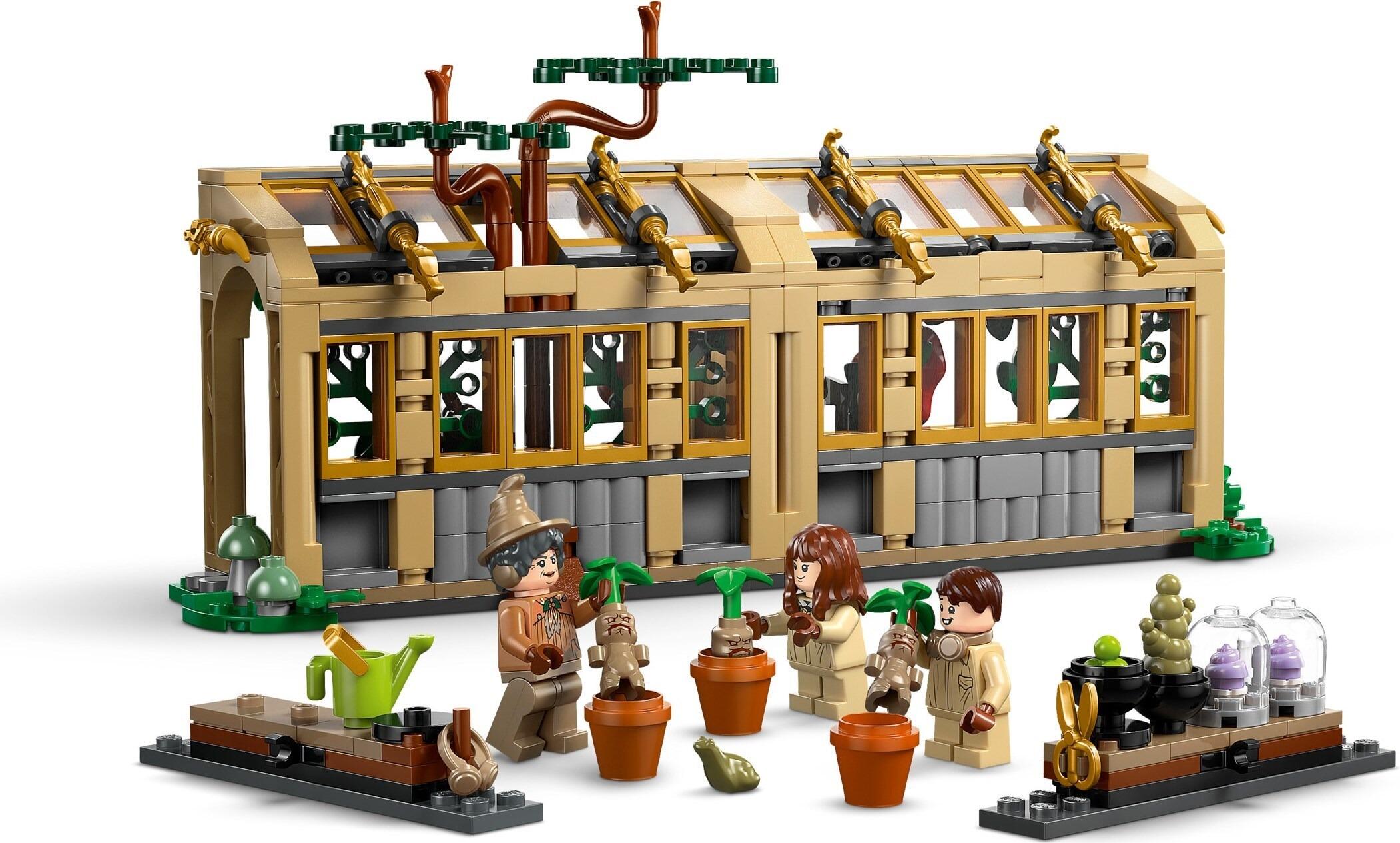 Lego Harry Potter Hogwarts Castle: Herbology Class