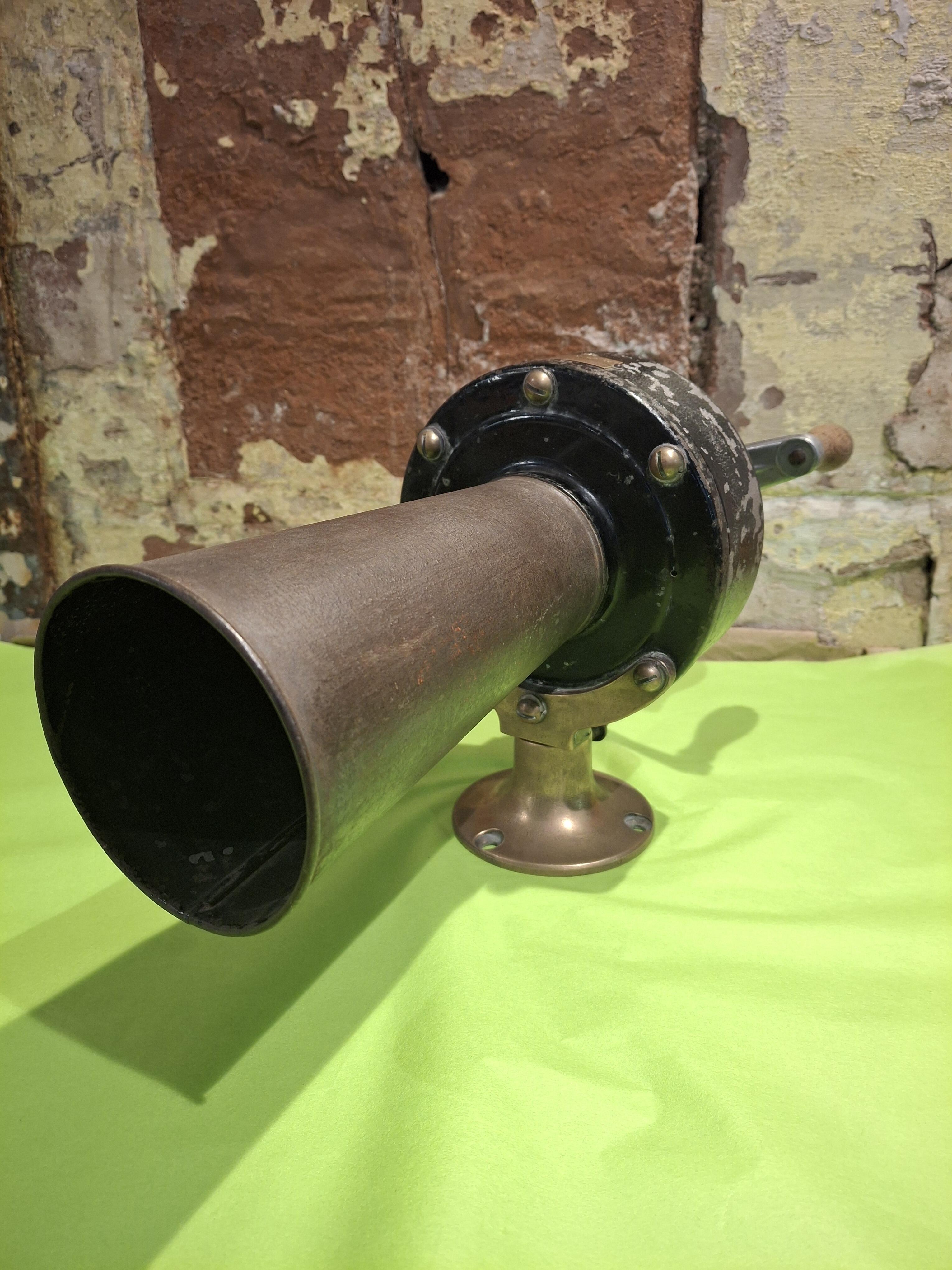Hand Cranked Klaxon early 20th century working condition