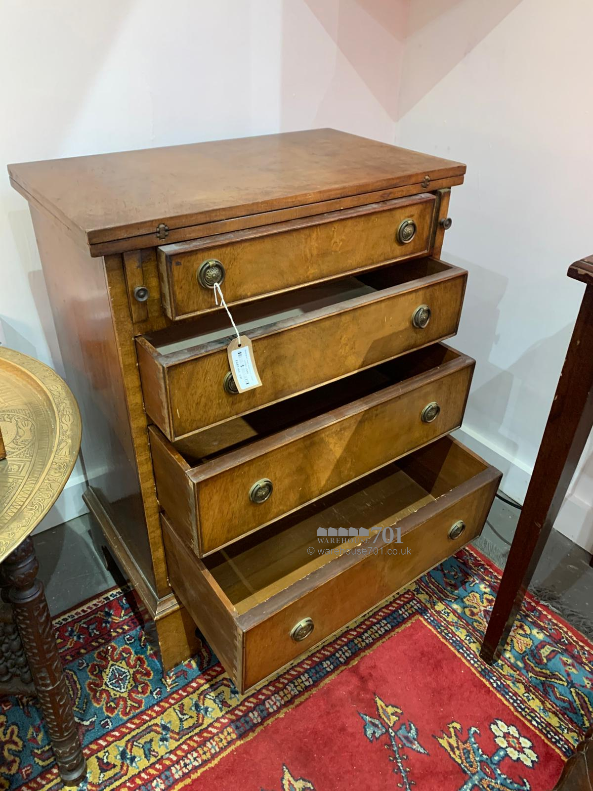 Georgian style batchelor chest