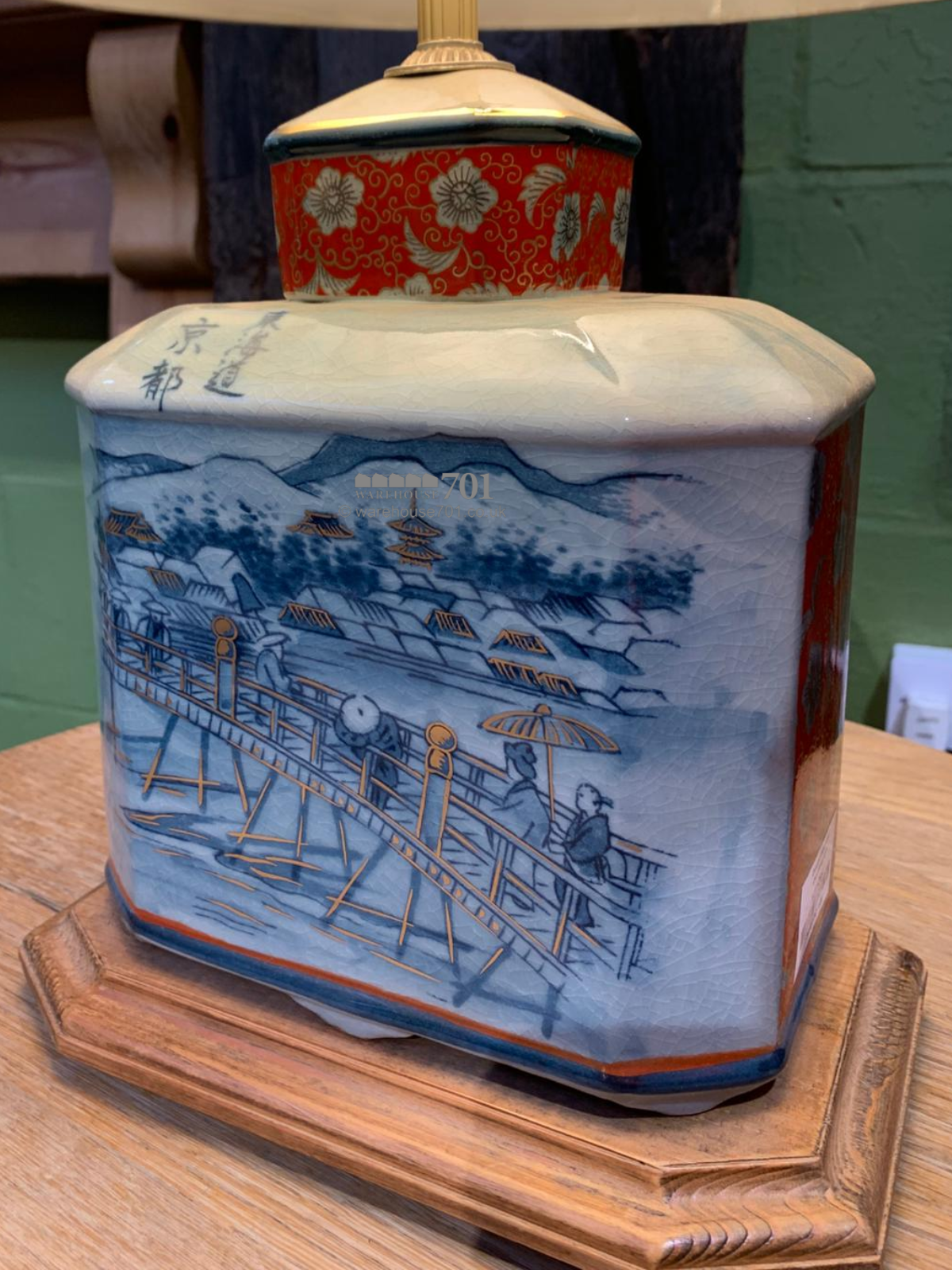 Ceramic Chinese style decorated lamps