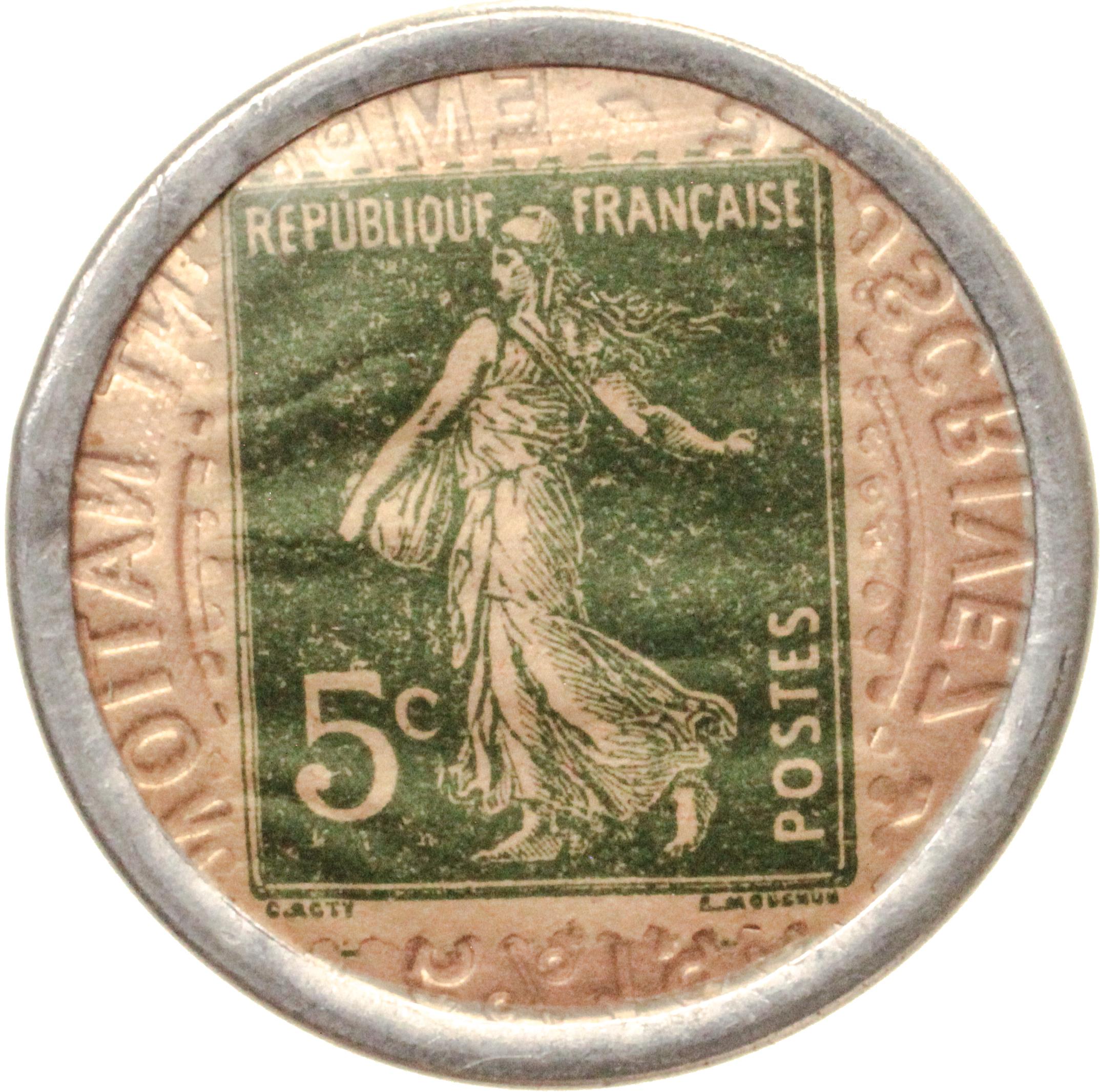 France. Encased postage stamp. 5 cmes.