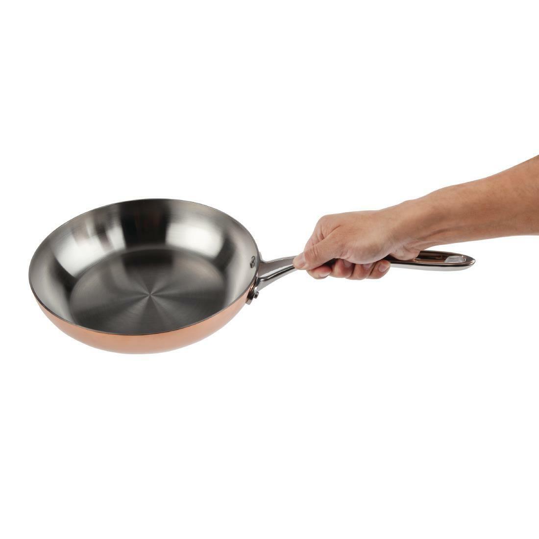 CM679 - 3224241 - Vogue Tri Wall Copper Frying Pan 240mm - CM679